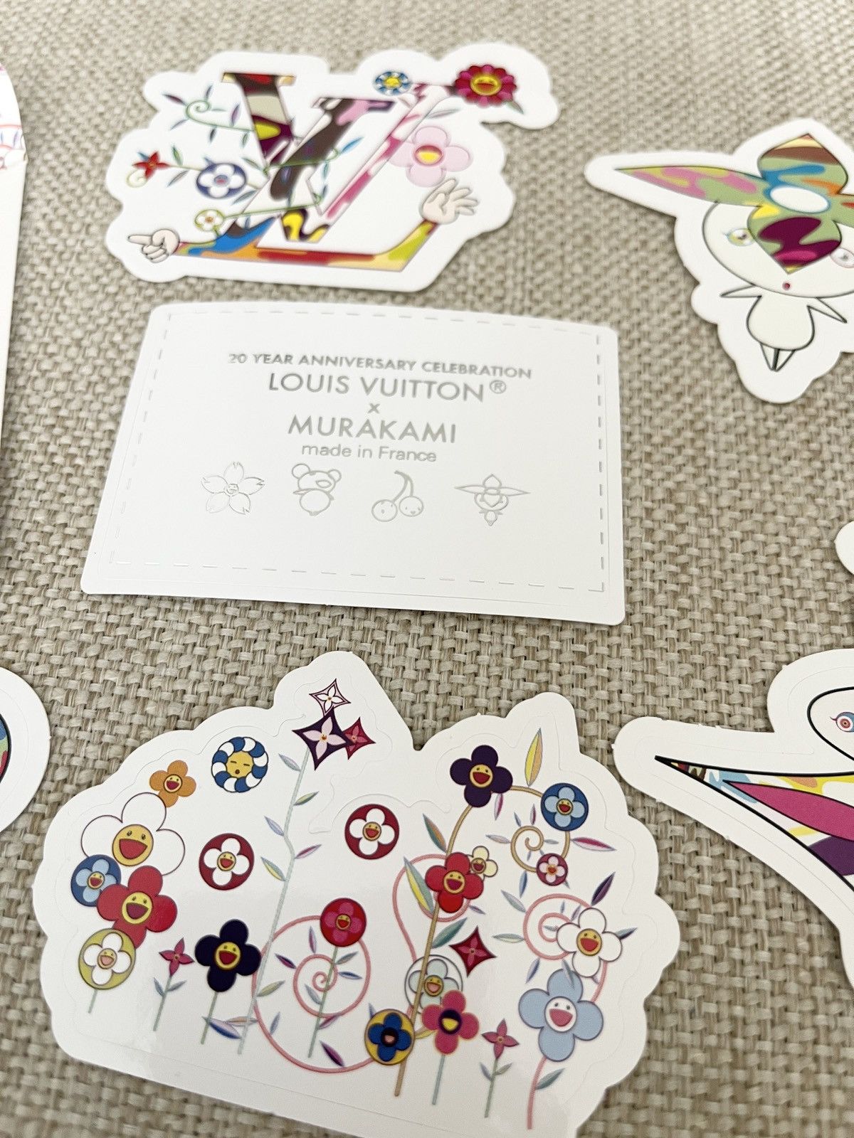 Louis Vuitton × Takashi Murakami STEAL! 2025 LV x Takashi Murakami ...