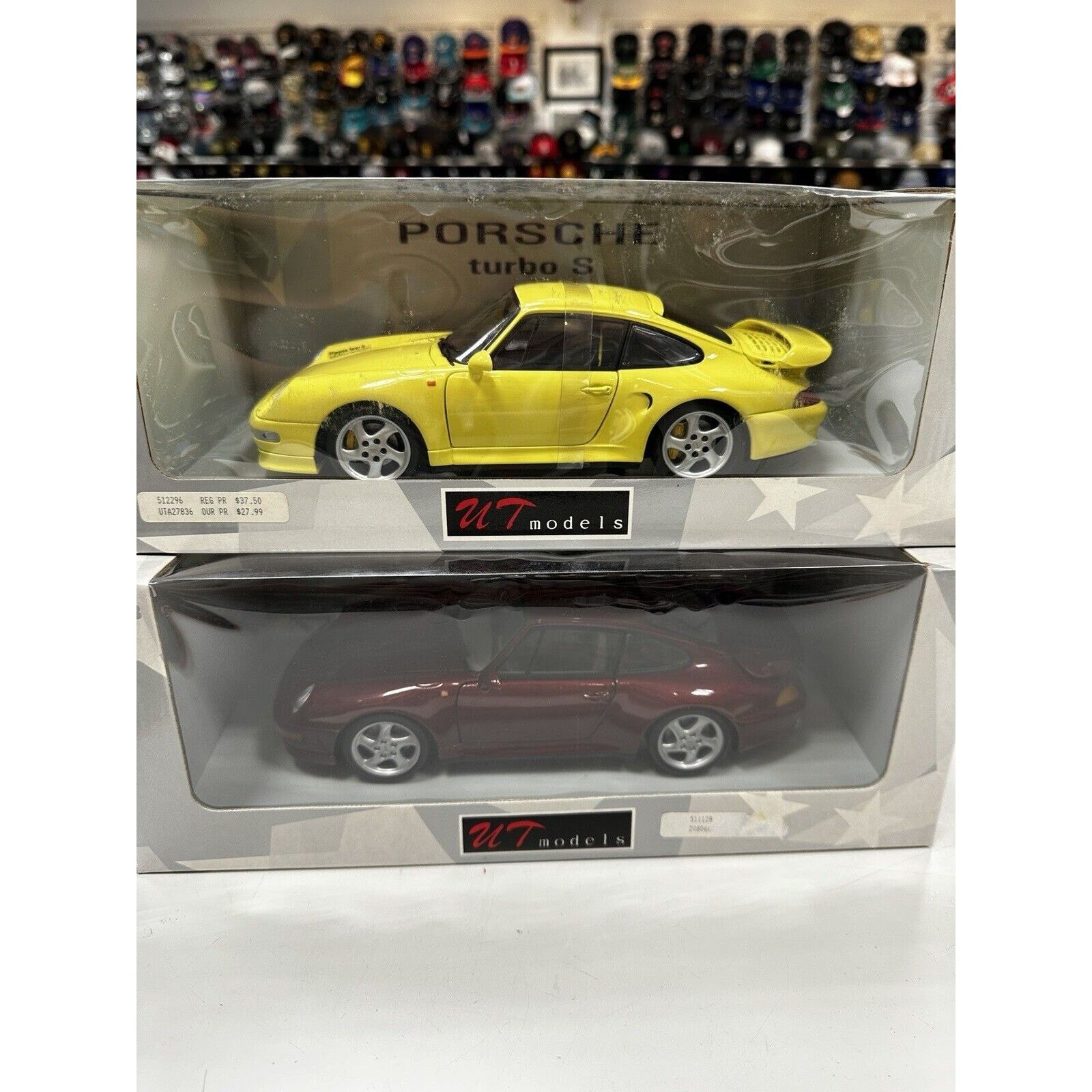 Porsche Design Porsche 993 Turbo S Yellow 993 Turbo Maroon 1/18 UT ...