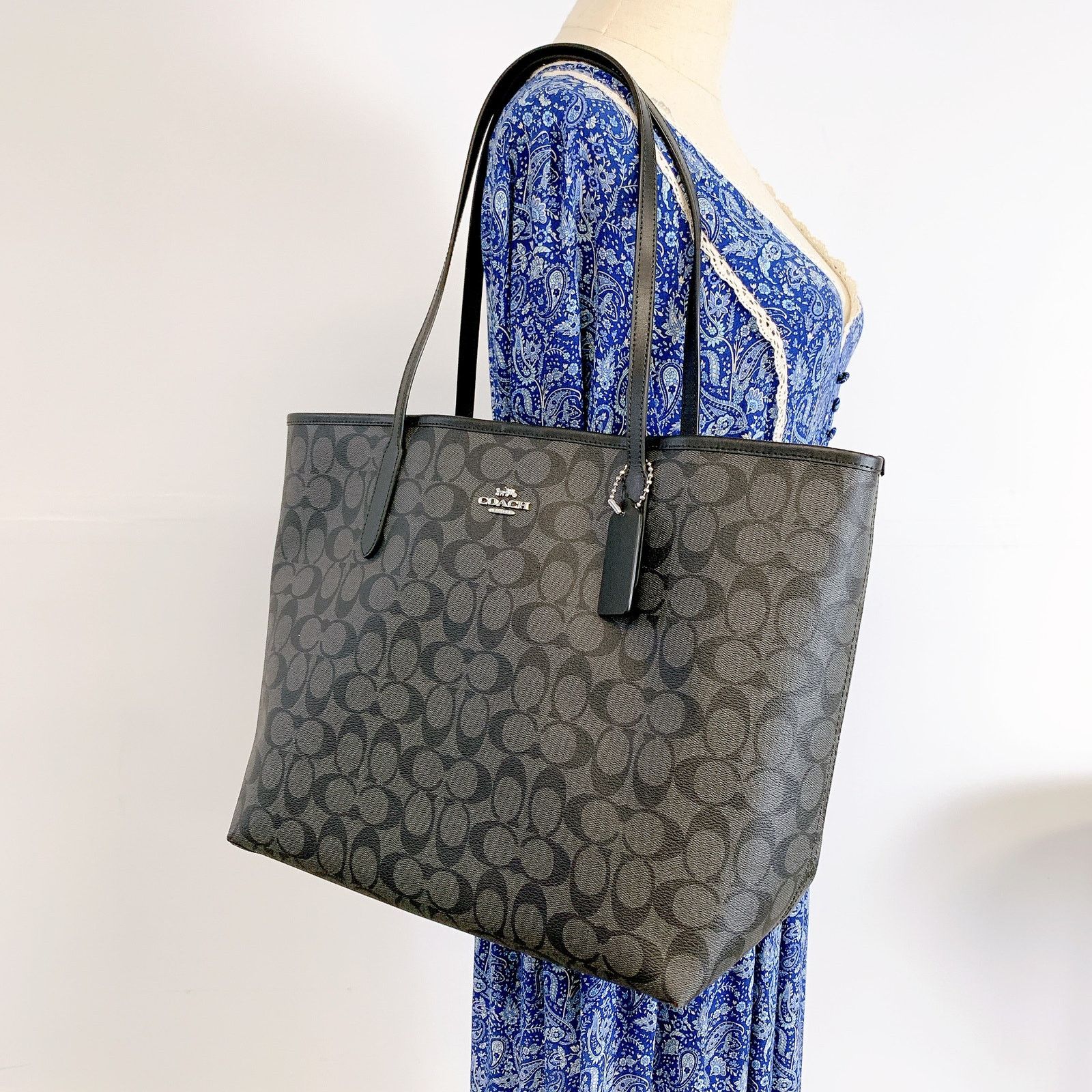 Coach Coach 5696 Black Grey Signature Coated Canvas City Tote | Grailed Coach Coach 5696 Black Grey Signature Coated Canvas City Tote | Grailed