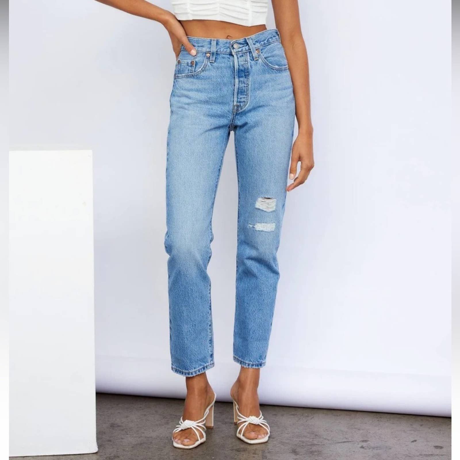 Levi's Levi’s Premium 501 Crop Luxor Reconstruction 5-Button Jeans ...