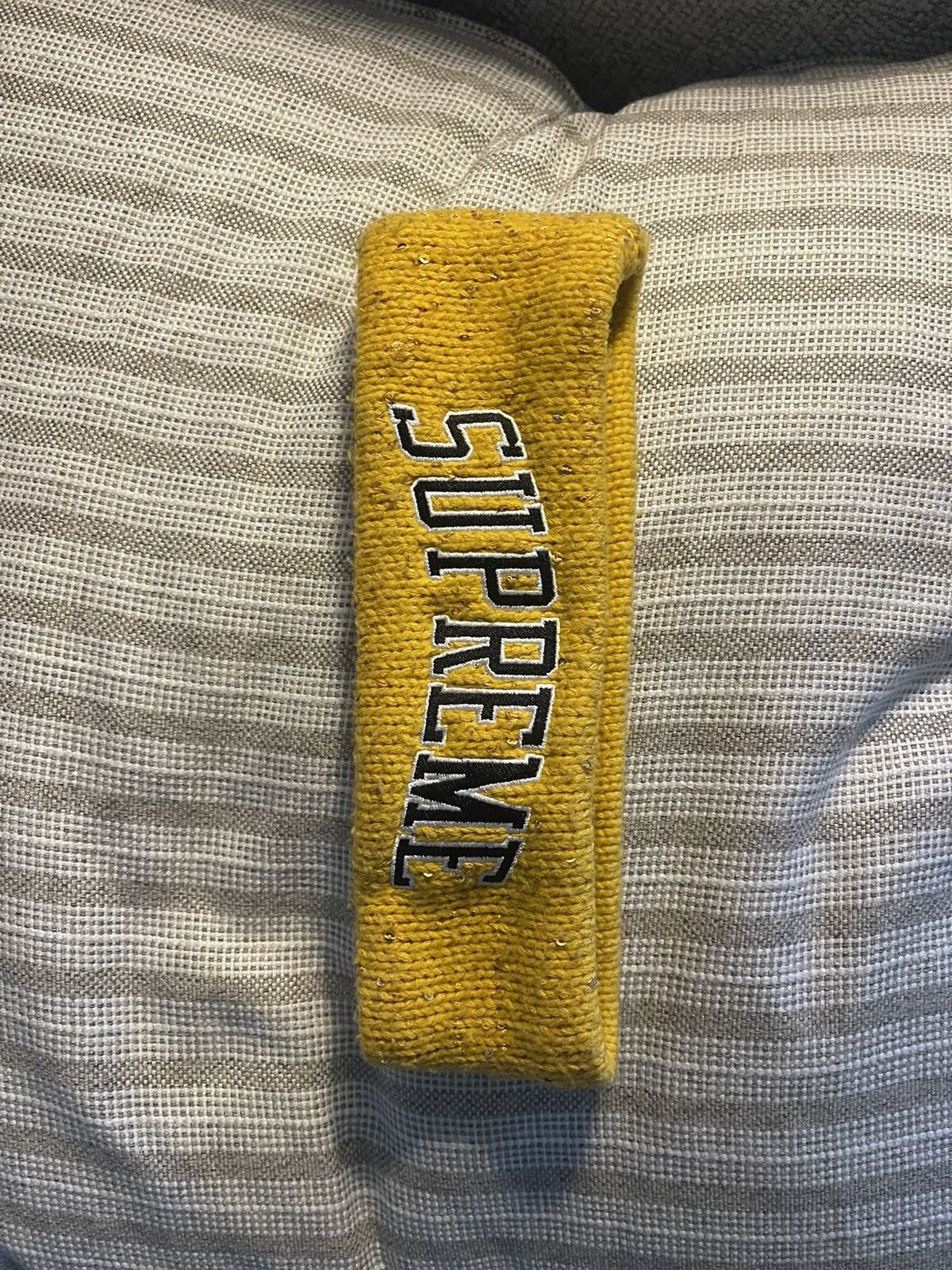 Supreme Supreme Arc logo headband | Grailed