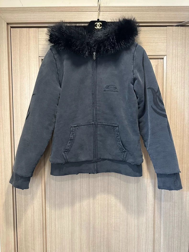 Balenciaga Balenciaga FW24 Embroidered Dragon Hooded Slim Fit Sweatshi ...