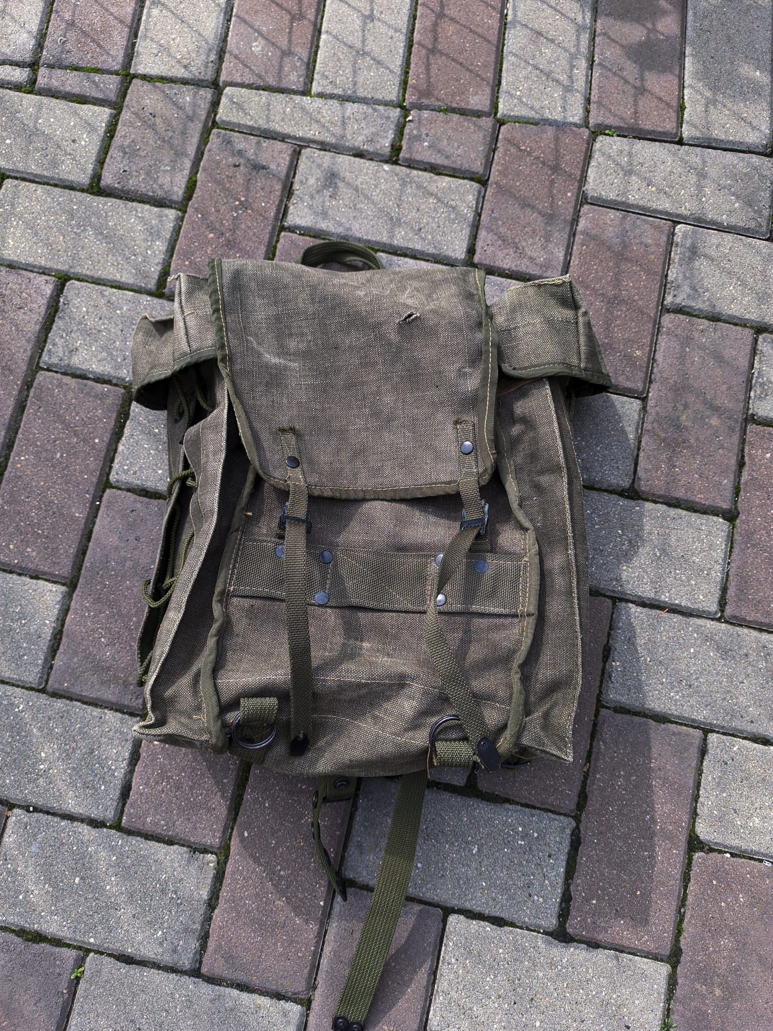 Military × Vintage trashed destroyed vintage military backpack italy ...