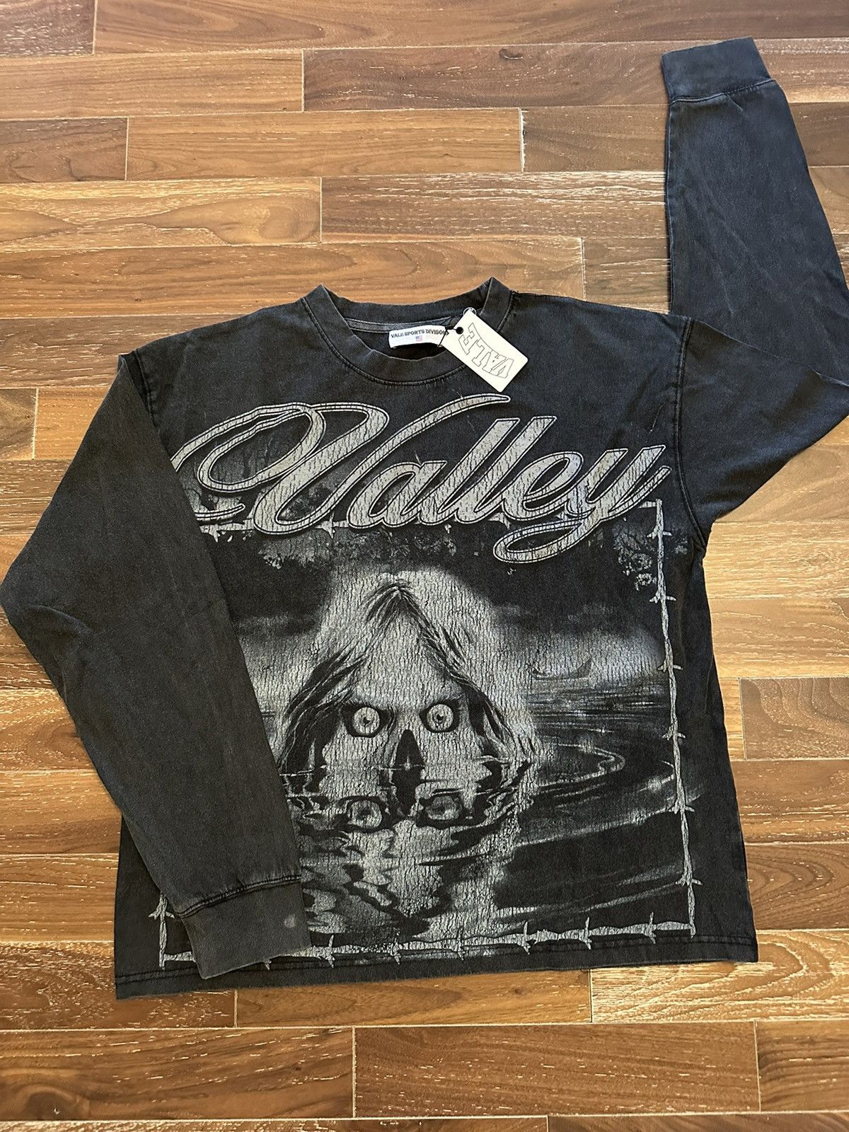 Vale Valley River Monster Long Sleeves T Shirt M | Grailed