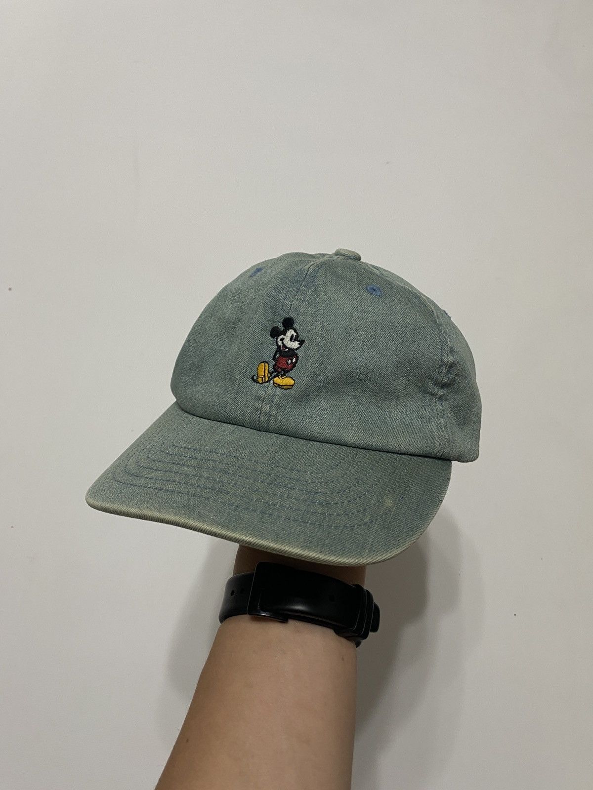 Levi's mickey mouse cap store
