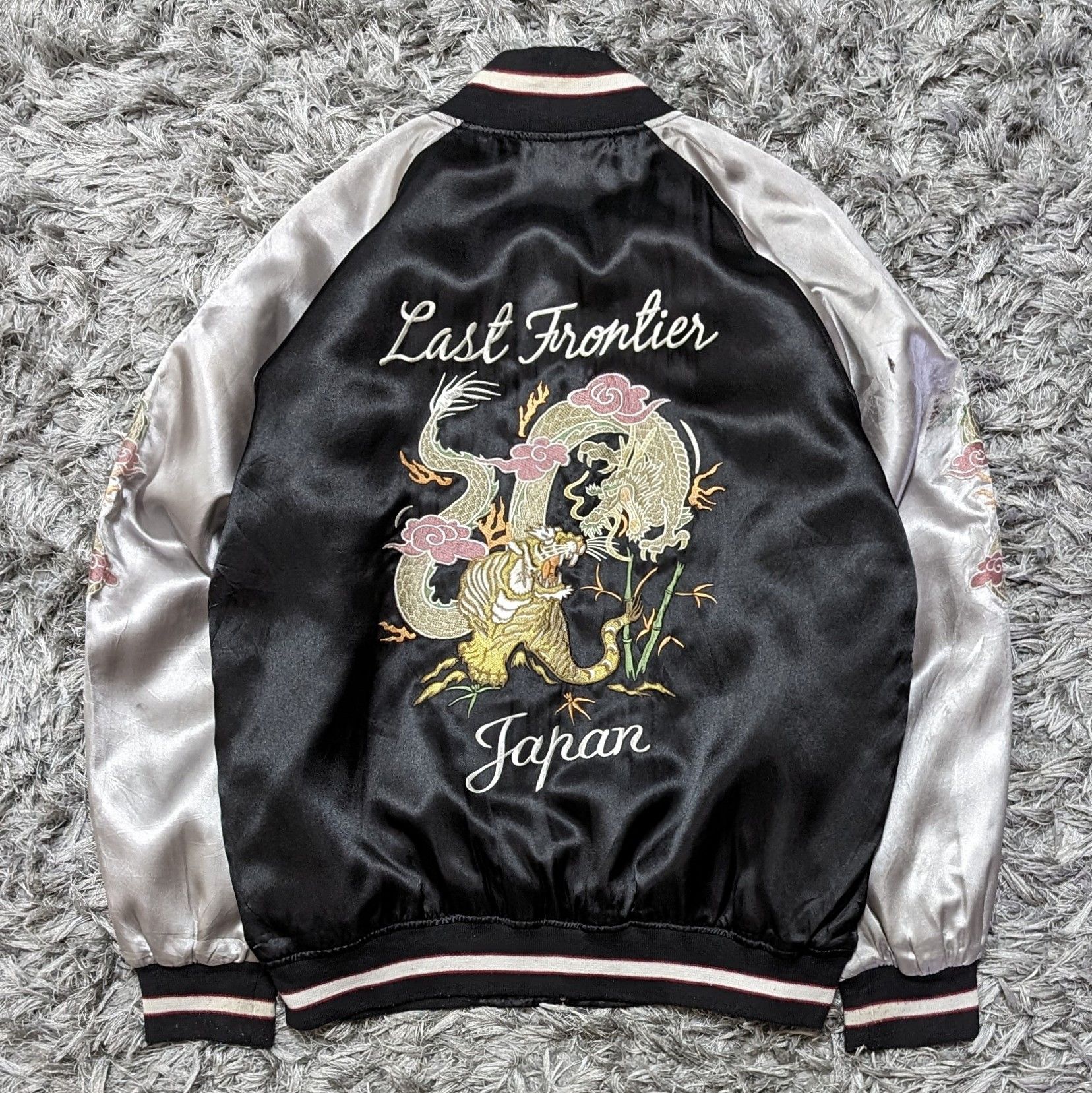 Japanese Classic Script × Sukajan Souvenir Jacket × Traditional ...