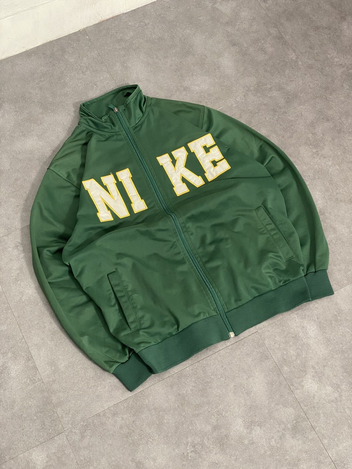 Nike Nike Jacket Logo | Grailed