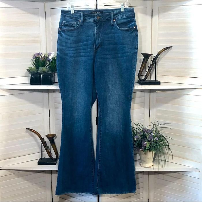 Judy Blue Judy Blue medium blue bell bottoms style legs jeans sz 16W ...
