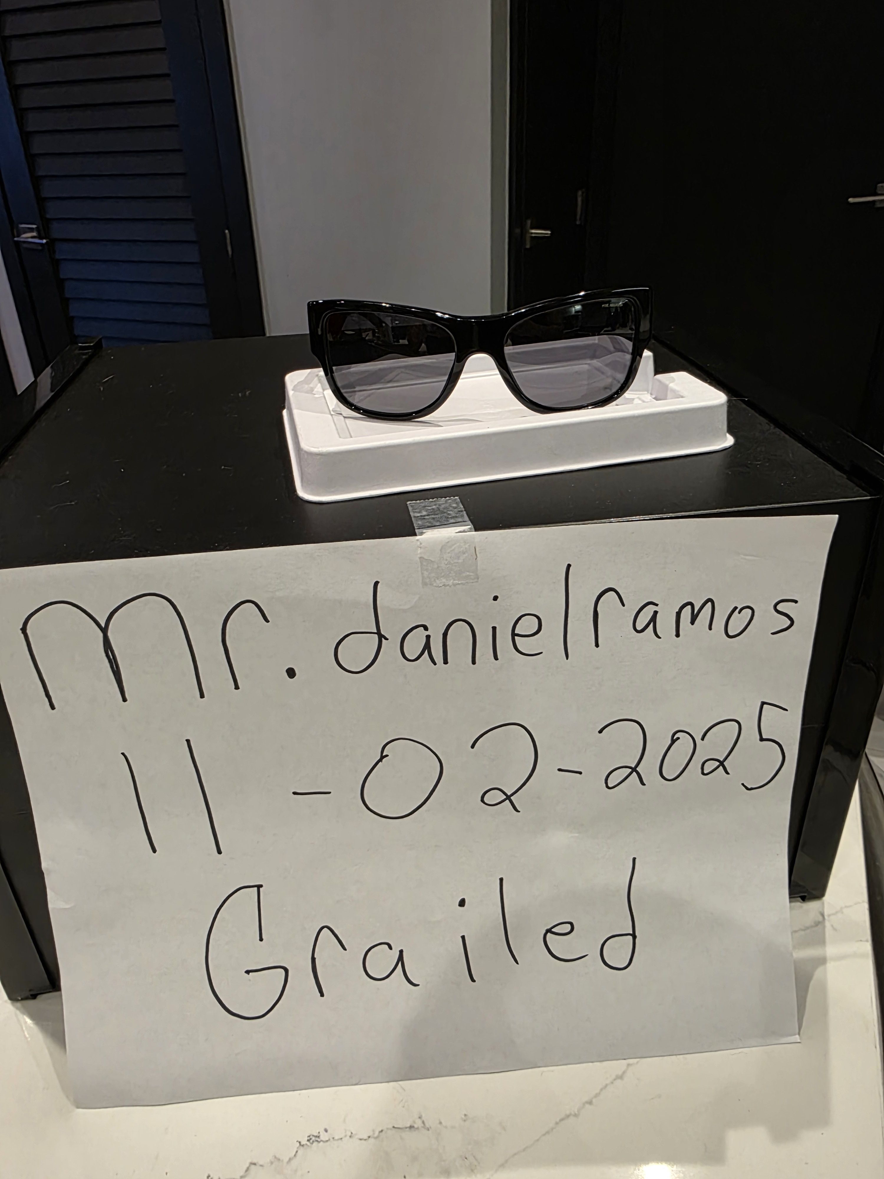 Versace Versace 4275 GB1/81 Medusa Head Polarized Sunglasses | Grailed