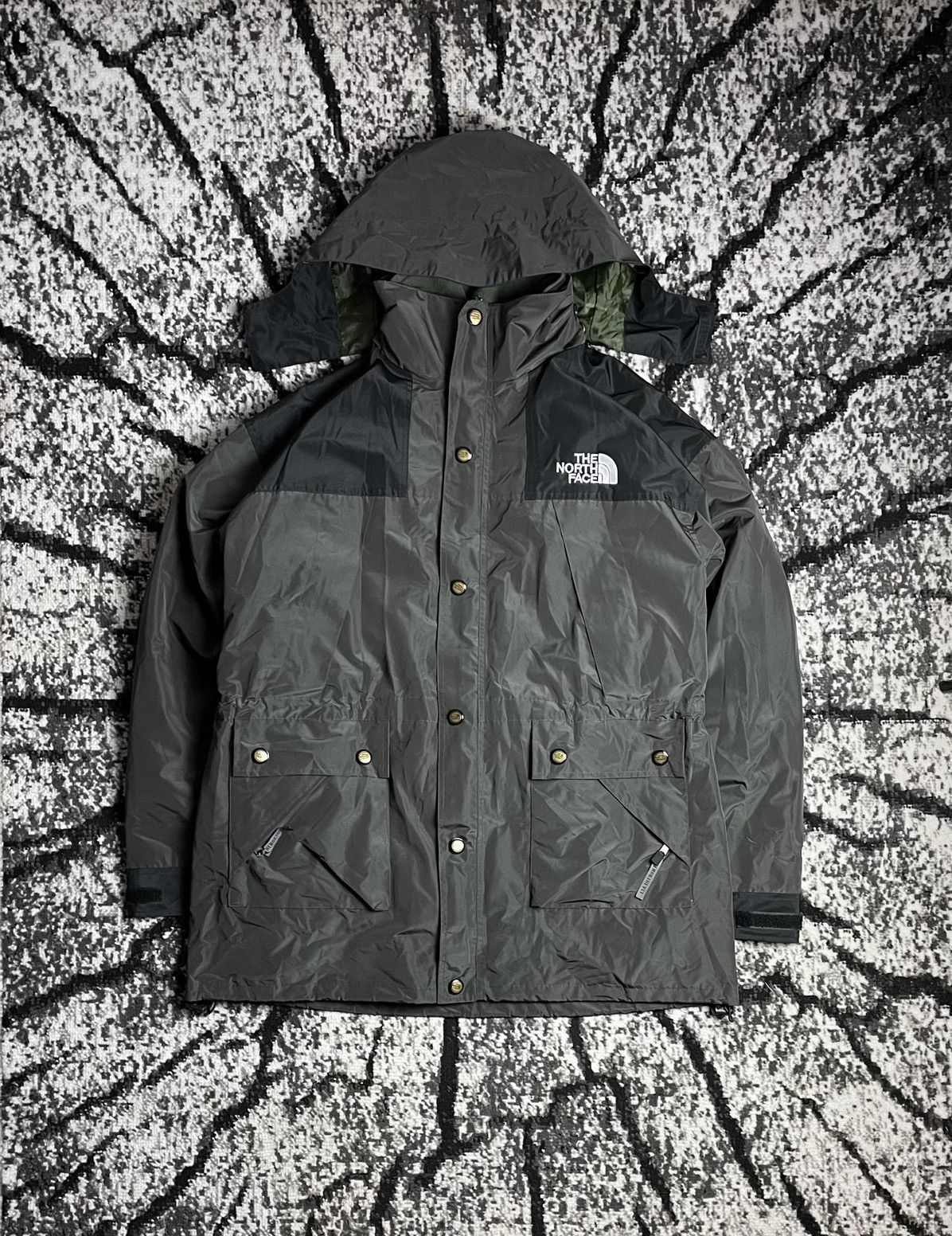 Outdoor Life × The North Face × Vintage Vintage The North Face Multi Pocket Gore-Tex Khaki ...