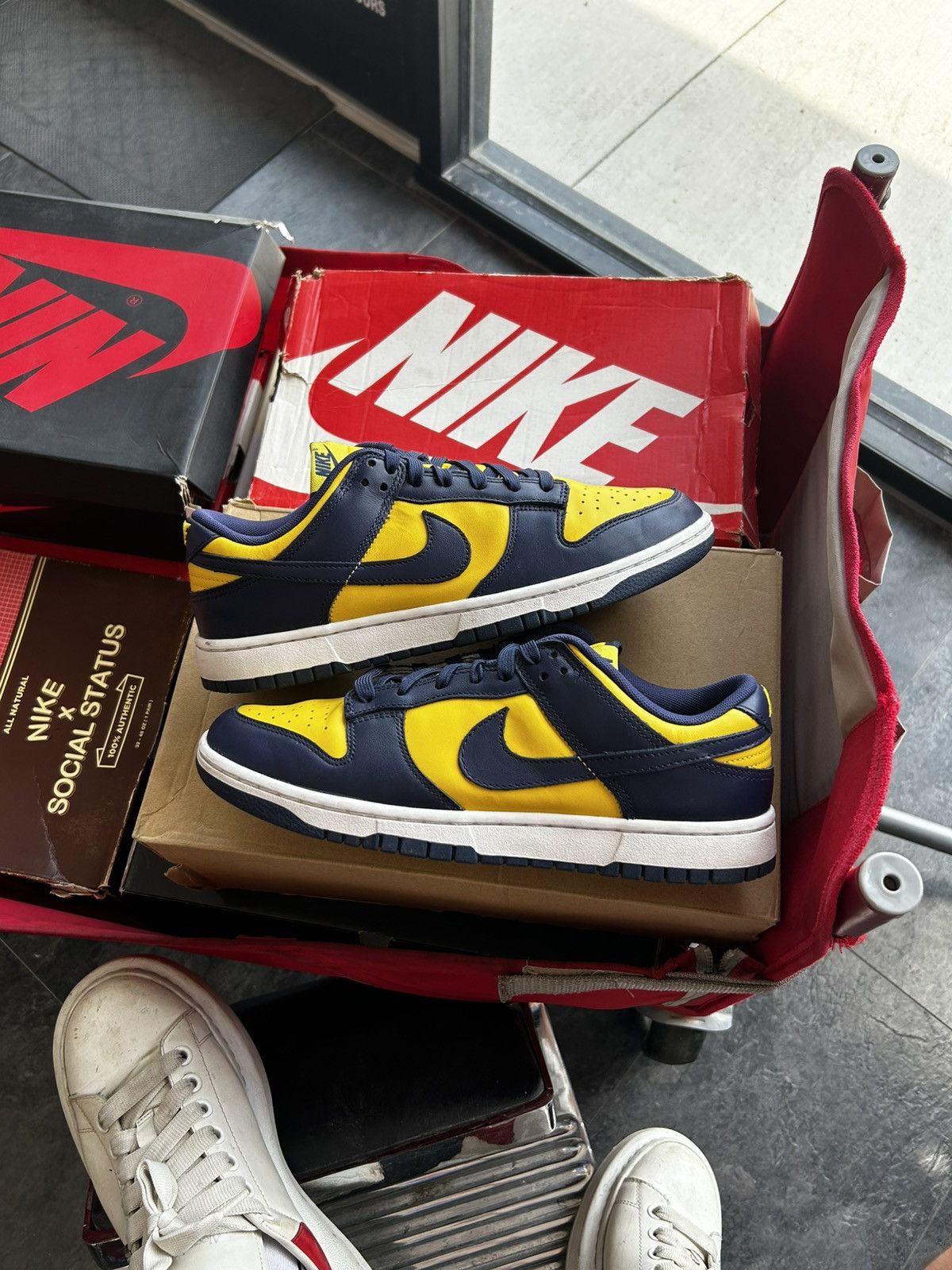 Nike Dunk low Michigan | Grailed Nike Dunk low Michigan | Grailed