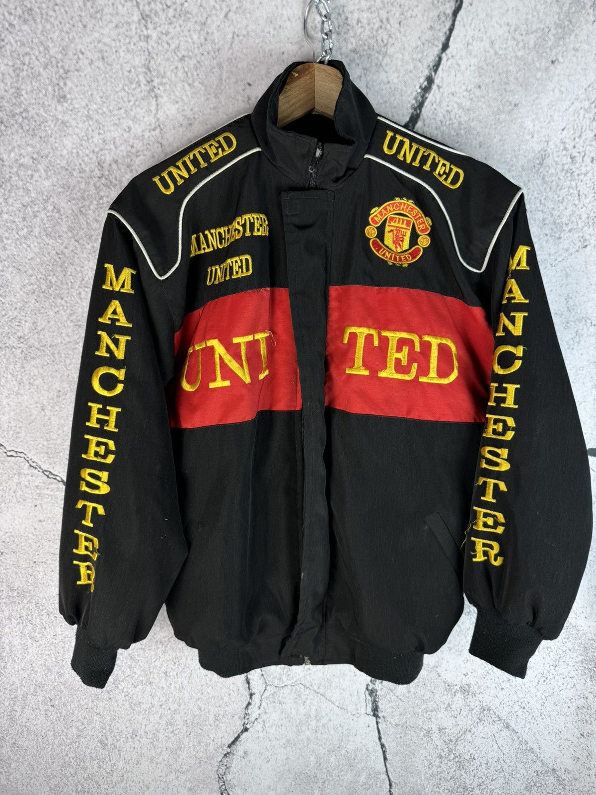 Manchester United × Soccer Jersey × Vintage 90s Vintage Manchester ...