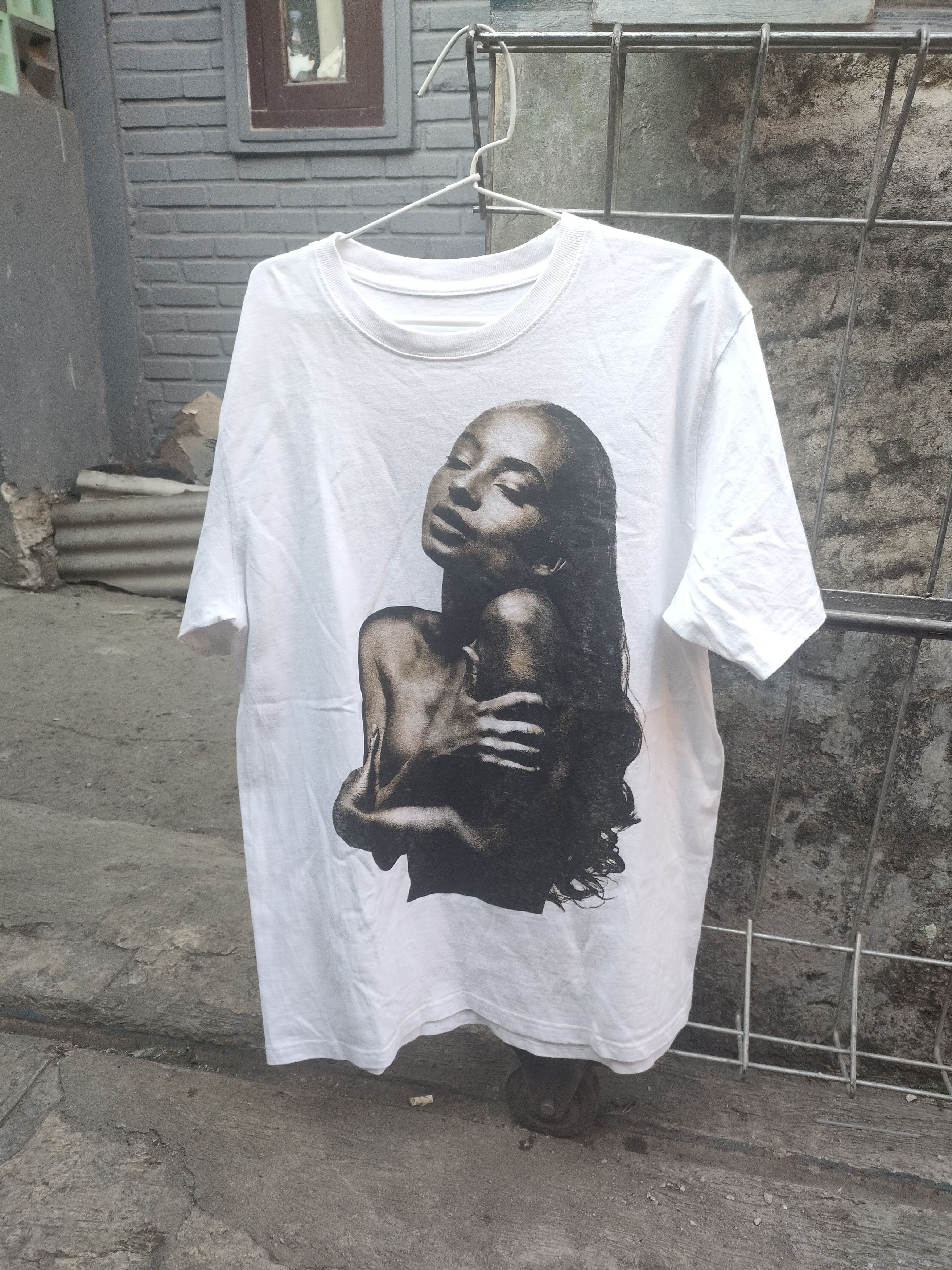 Band Tees × Very Rare × Vintage Sade - Love Deluxe World Tour 1993 ...