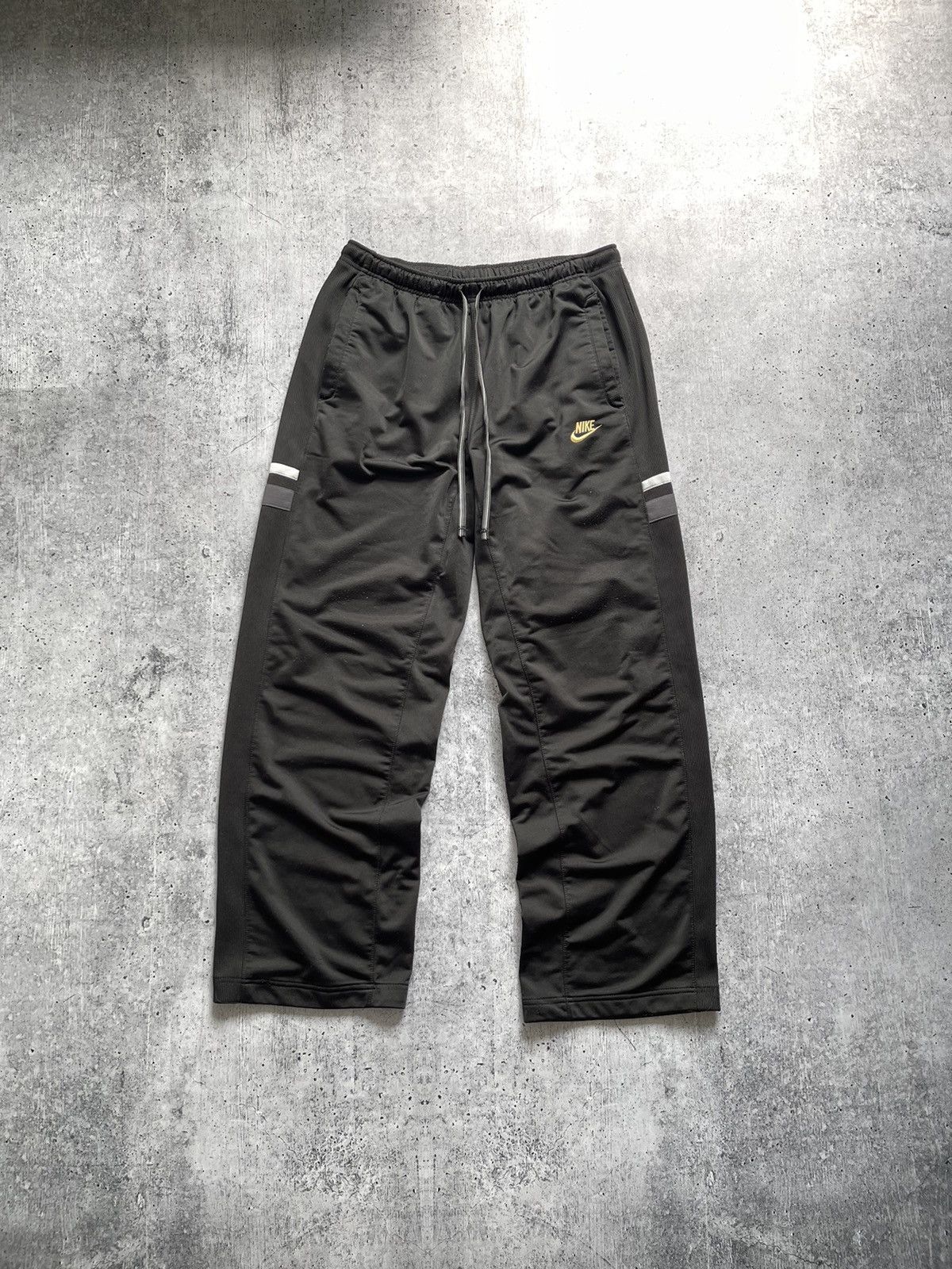 Nike Vintage Nike Logo Embroidered Pants 90s | Grailed