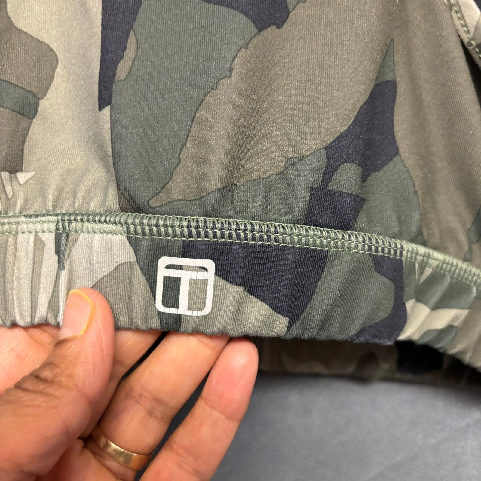 Other Tahari Army Fatigue Camo Hunting Fishing Military Sports Bra ...