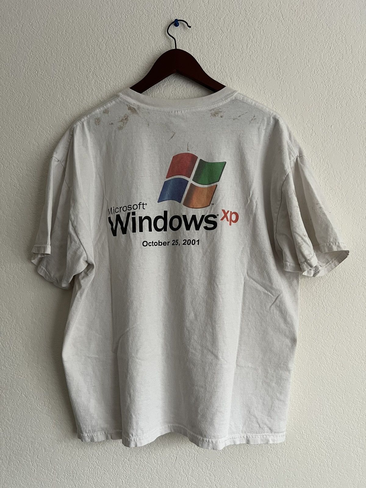 Vintage Vintage Gildan Made In USA Microsoft XP Launch 2001 T-shirt ...