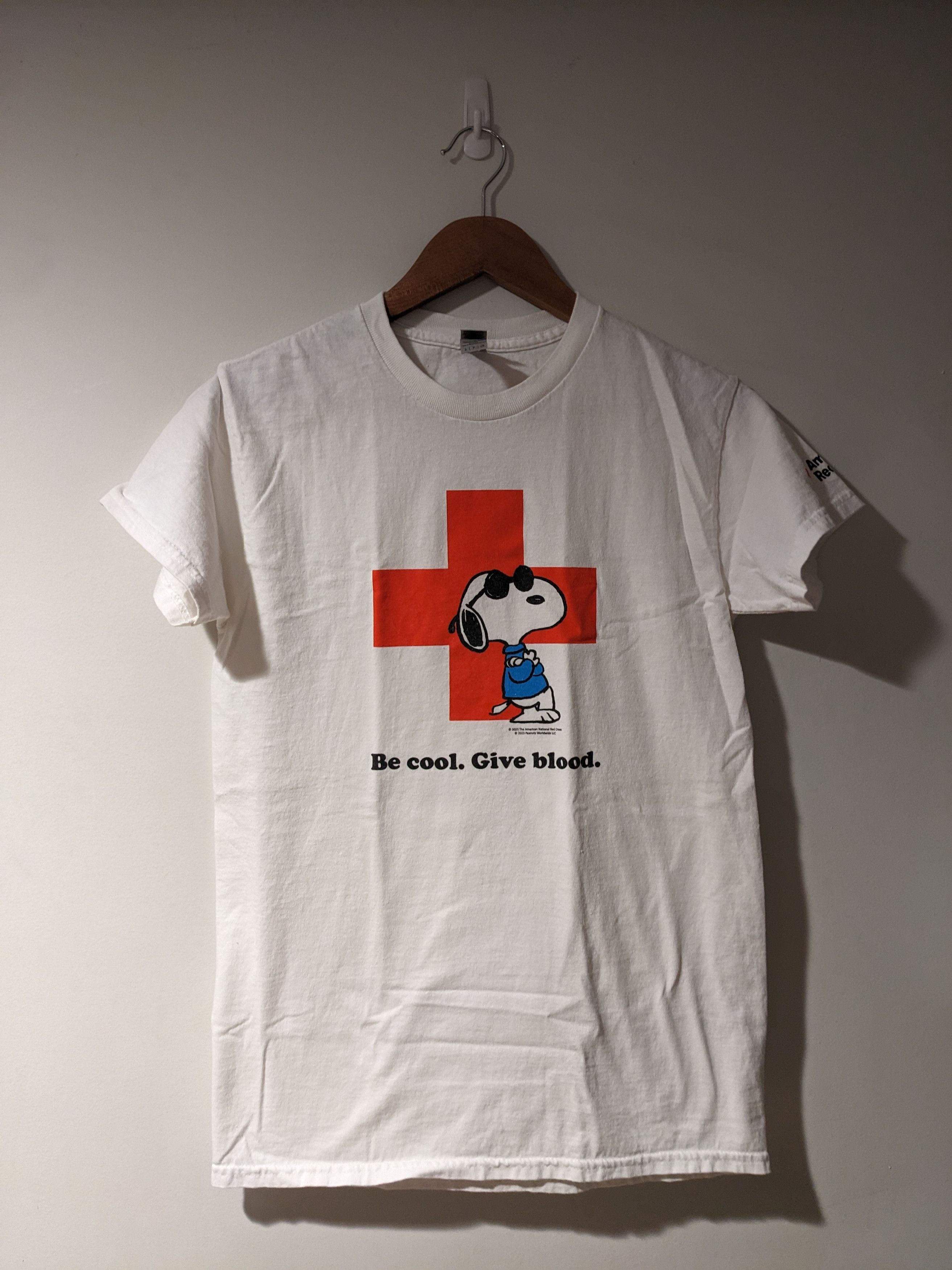 Designer American Red Cross Snoopy Be Cool. Give Blood Small T-Shirt ...
