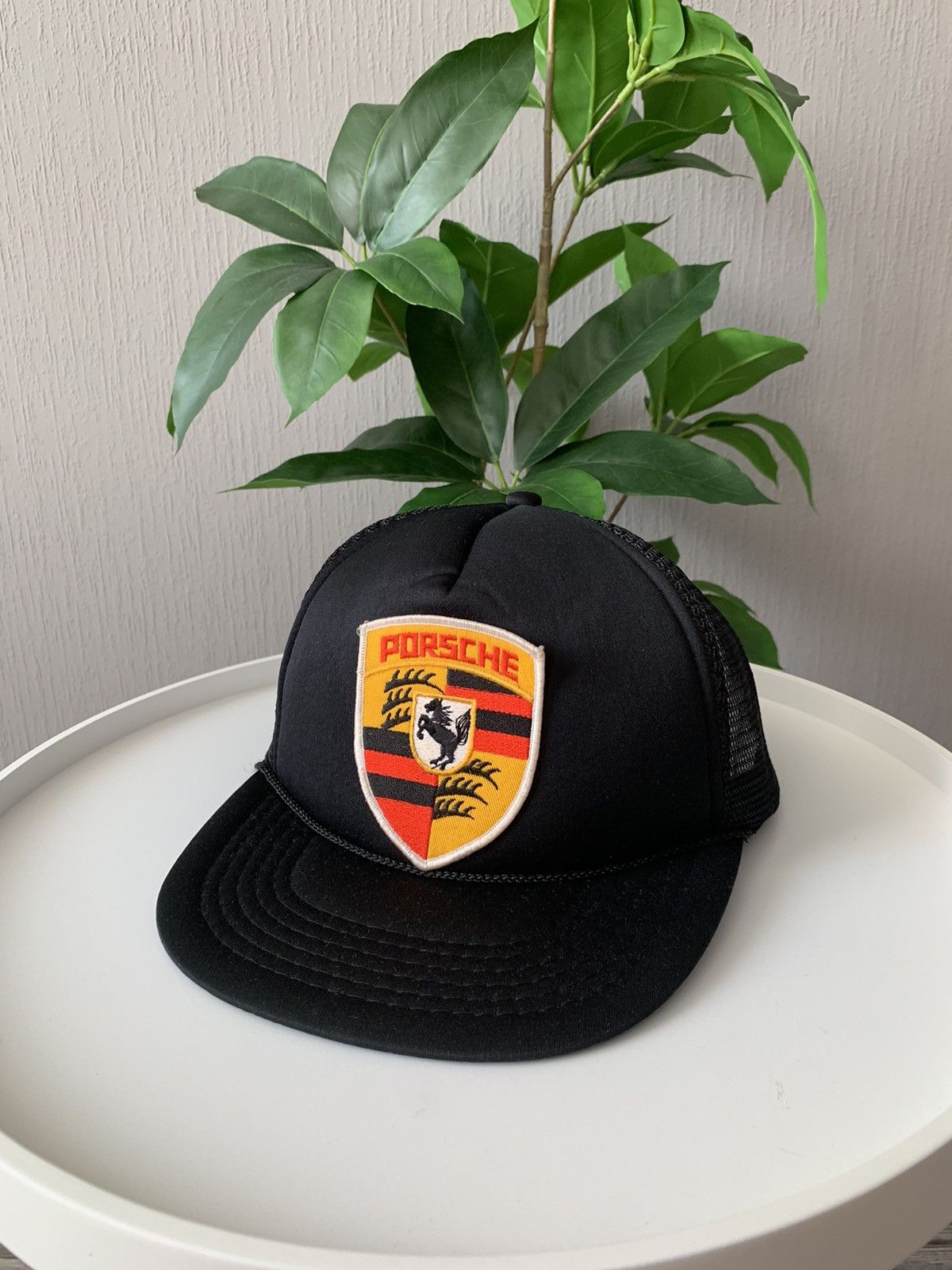 Porsche Design × Racing × Vintage PORSCHE VINTAGE BIG LOGO TRUCKER ...