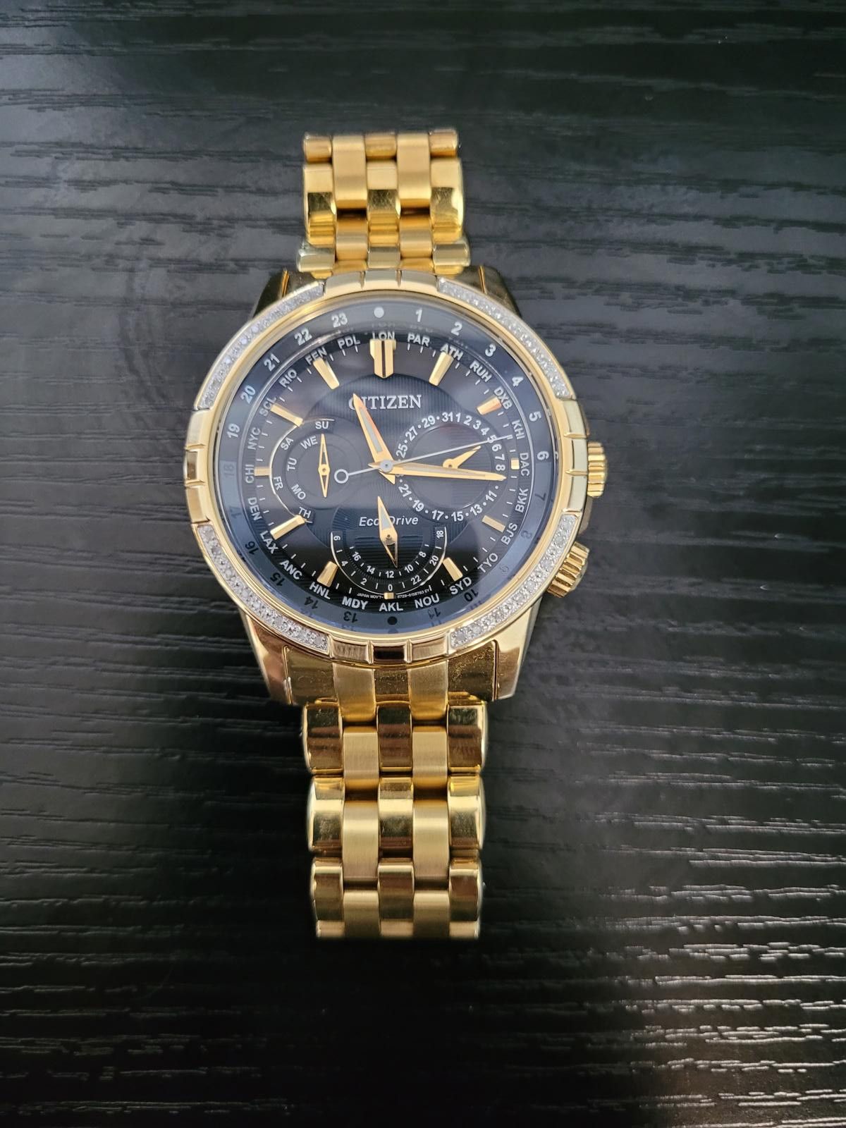 Citizen Citizen Eco-Drive Calendrier Diamond Men's Watch | Grailed