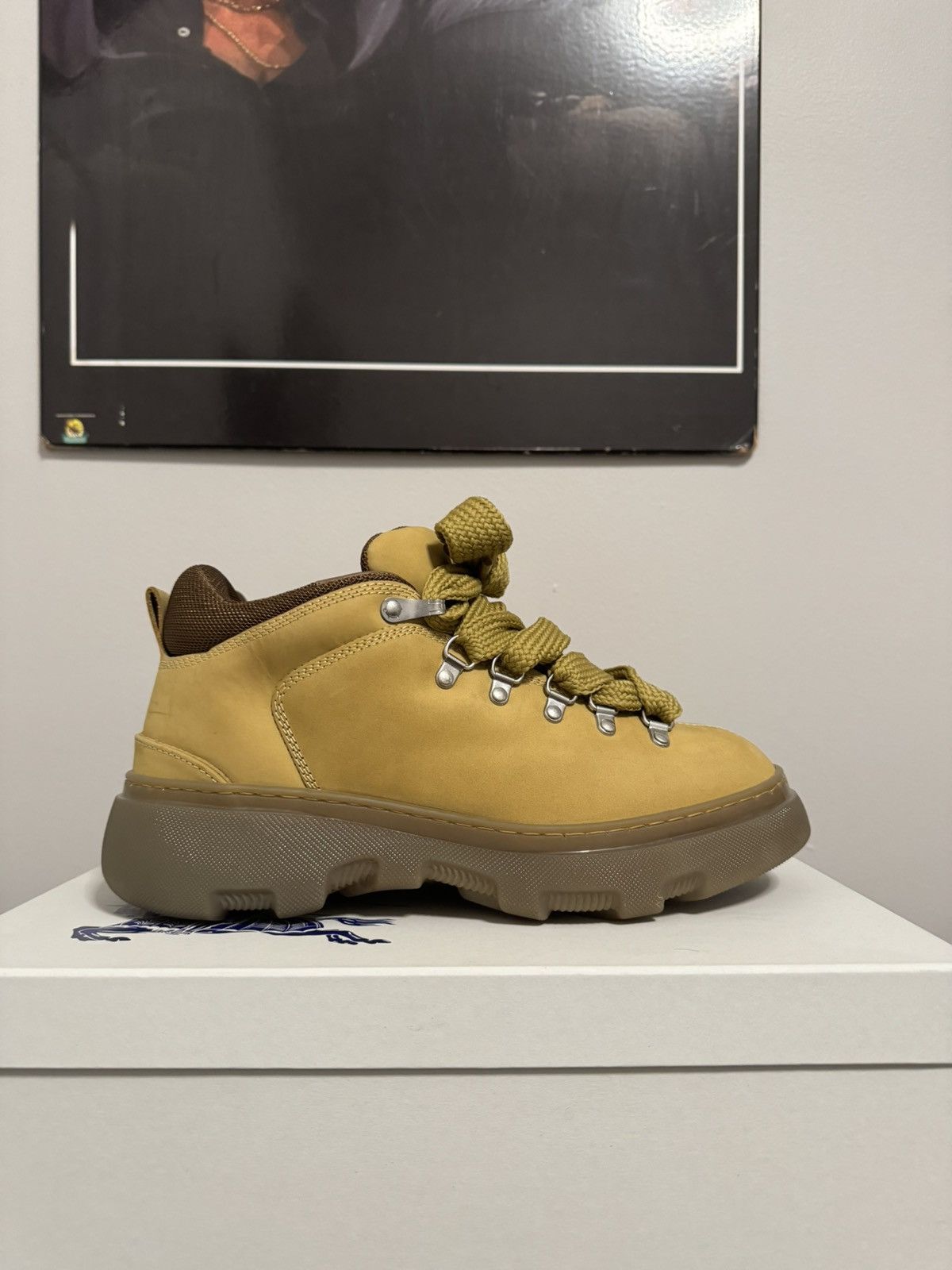 Burberry boots mens gold store