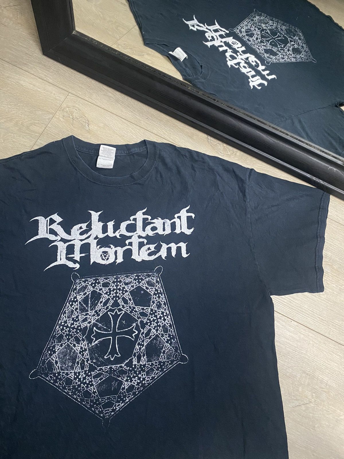 Band Tees × Streetwear × Vintage Vintage / Y2K Reluctant Mortem Band ...