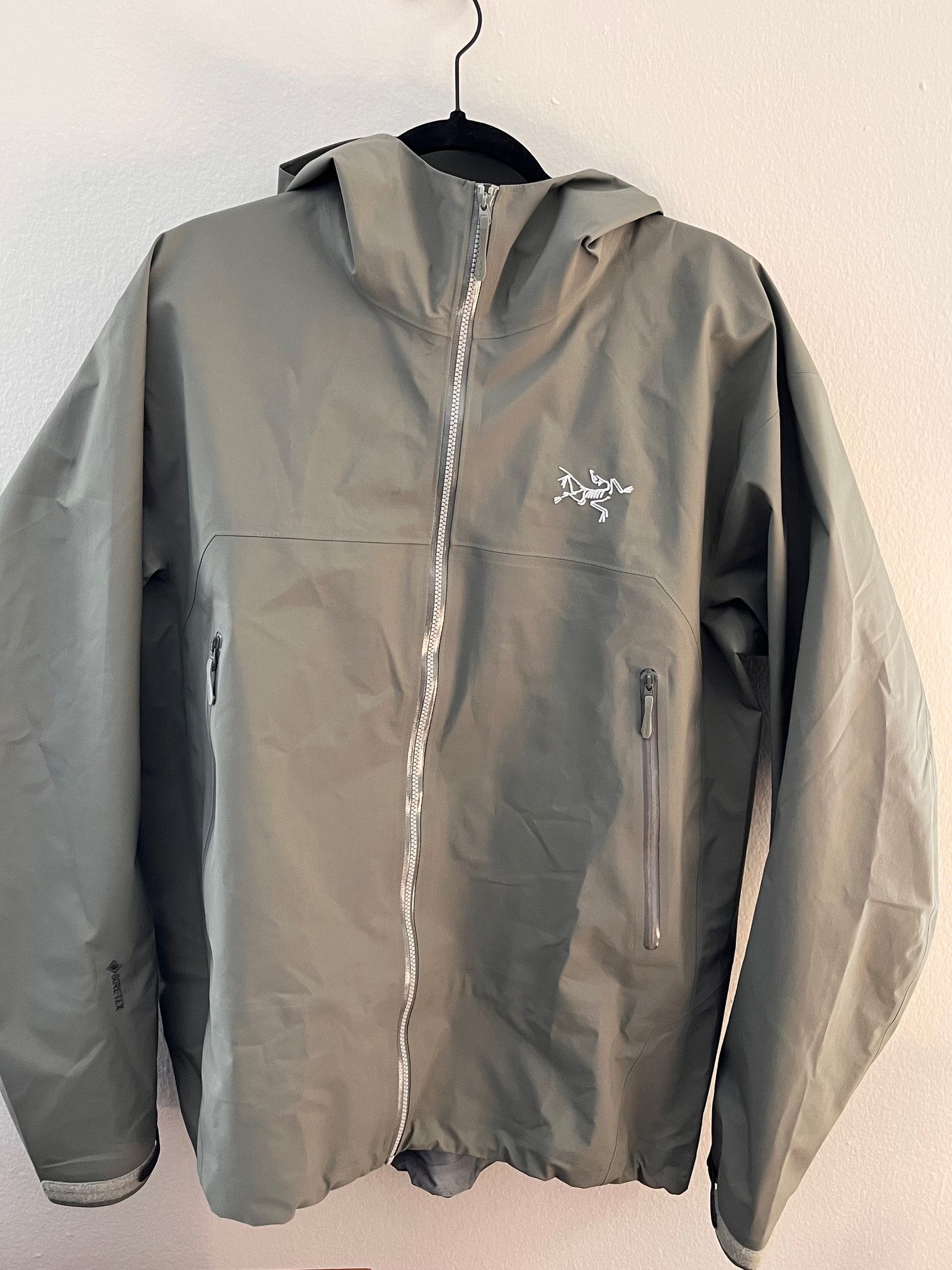 Arc'Teryx Beta Jacket (Revised) Forage | Grailed