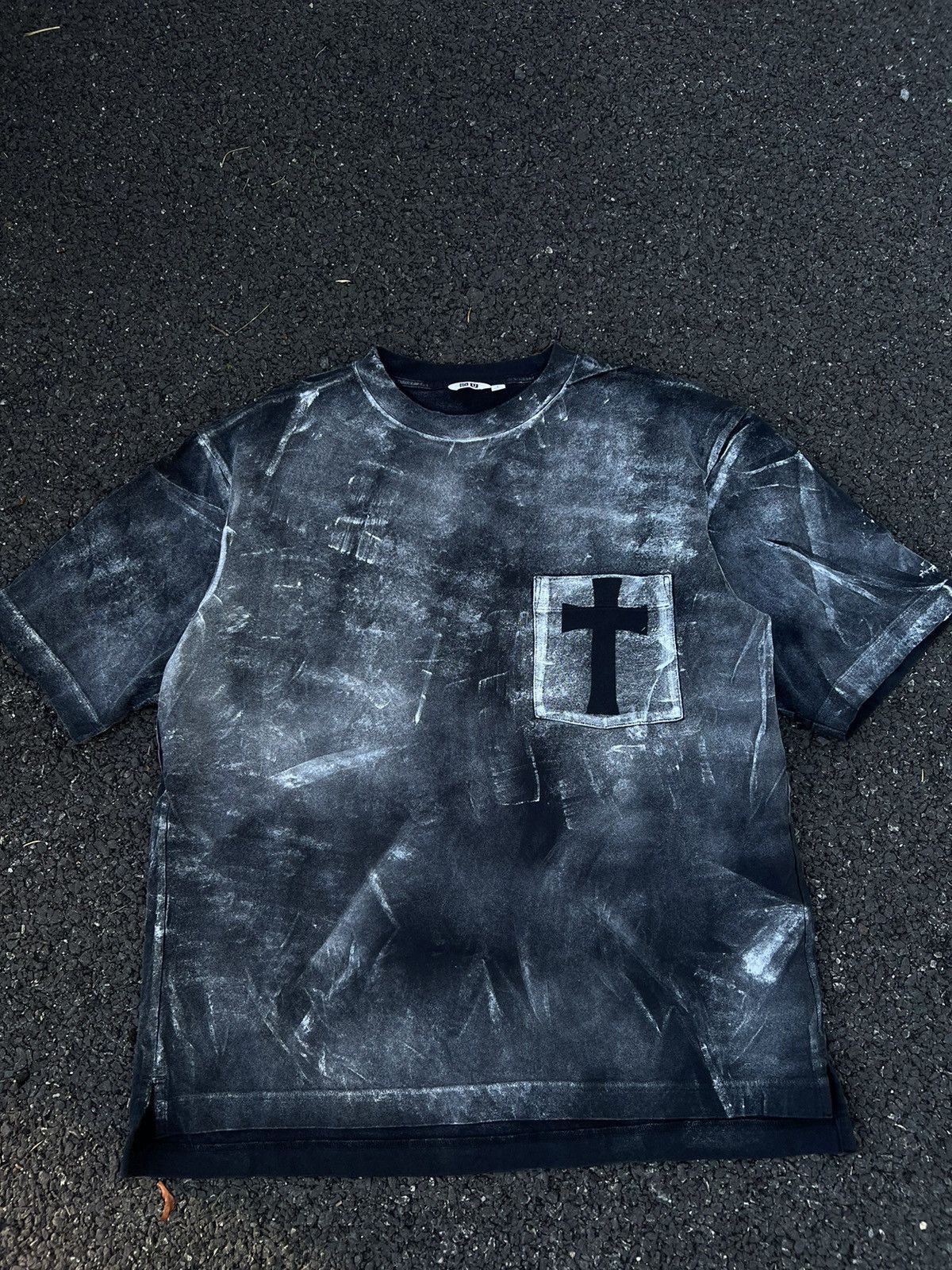 Uniqlo Custom Cross Screen printed Shirt | Grailed