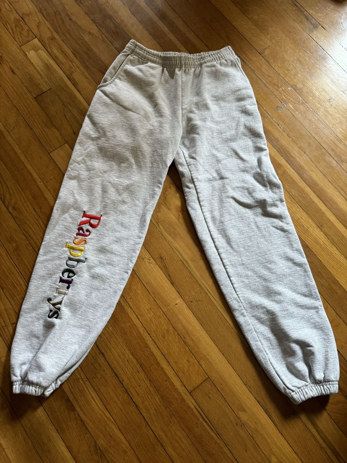Designer × Streetwear × The GV Gallery GV GALLERY OG Raspberry ...