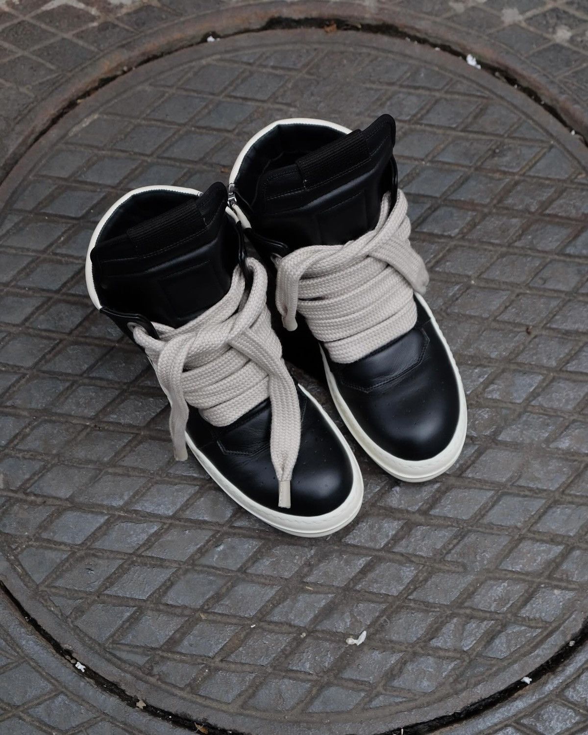 Rick Owens / SOLD OUT / 📍 Rick Owens Geobasket Jumbo Lace Black/ Milk ...