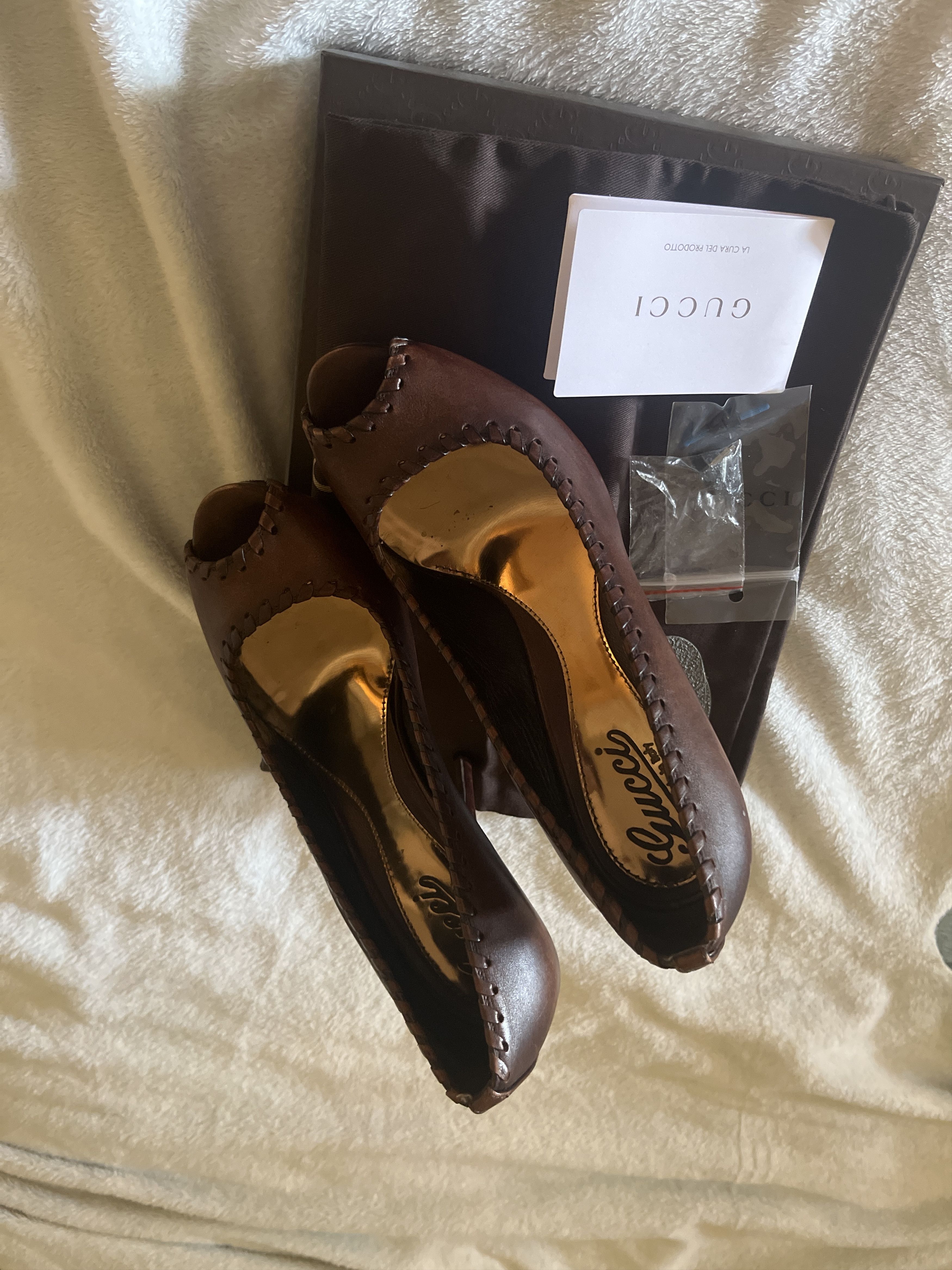 Gucci Brown Leather Heels with Whipstitch | Grailed