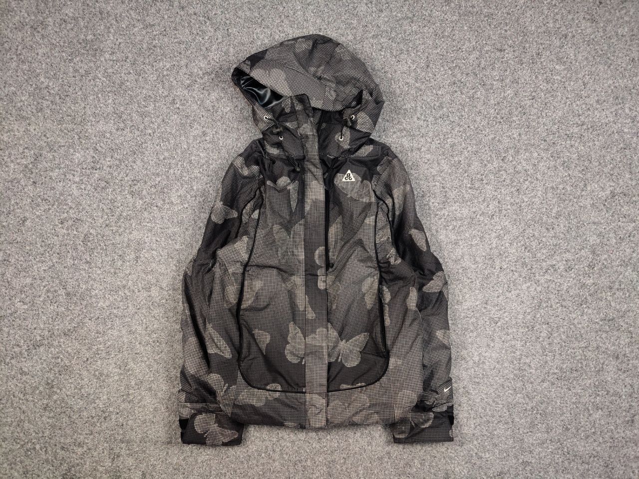 Vintage Vintage 90's Nike ACG Pattern Hooded Track Jacket Y2K Style ...