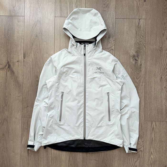 Arc'Teryx Arcteryx Gore-Tex Paclite Waterproof Shell Jacket Off White ... Arc'Teryx Arcteryx Gore-Tex Paclite Waterproof Shell Jacket Off White ...