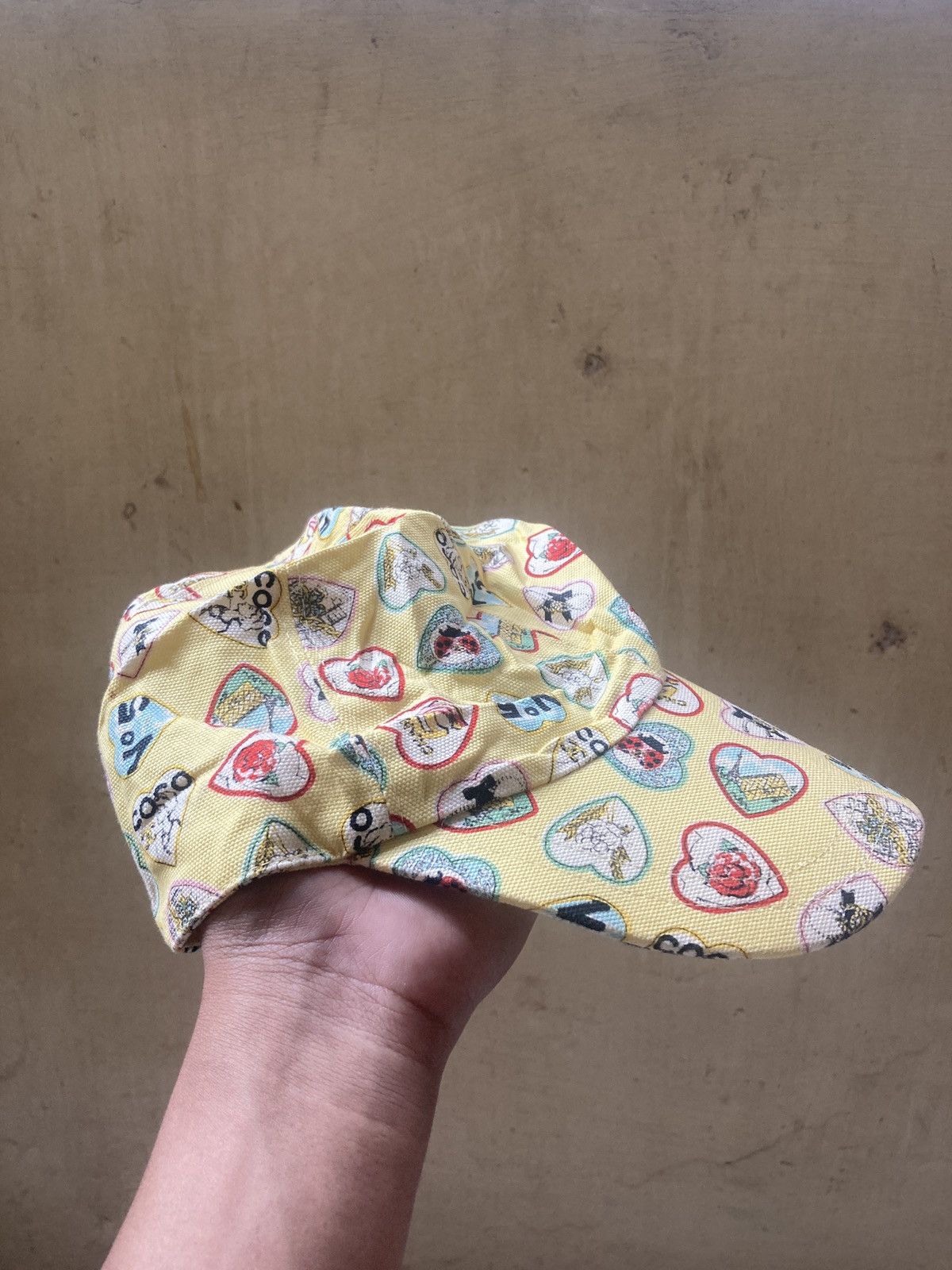 Chanel RaRe vintage chanel love caps | Grailed