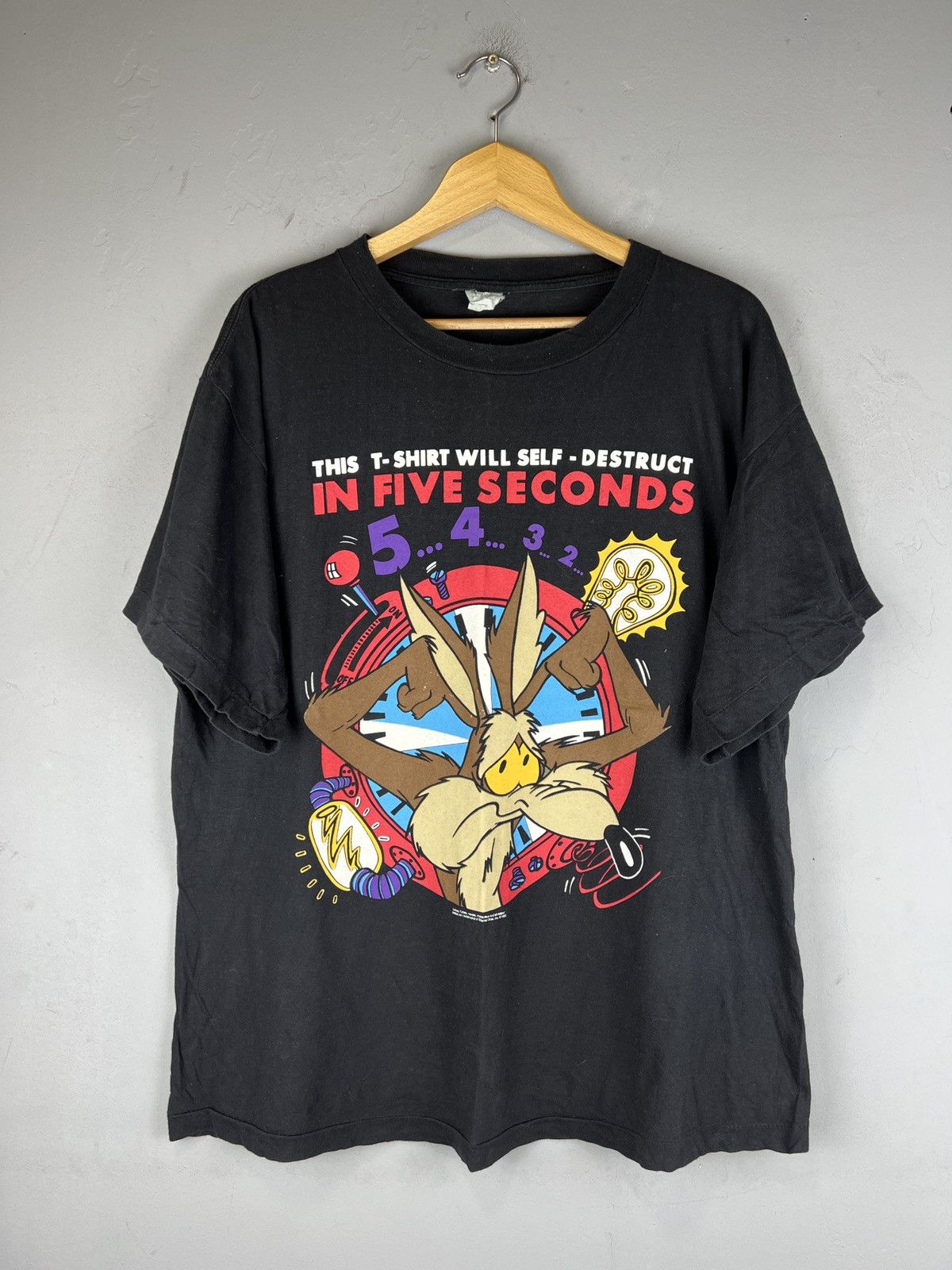 Vintage Vintage Wile e coyote 1992 warner bros looney tunes t shirt ...