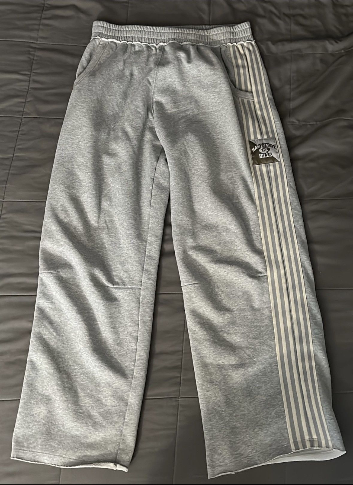 Vintage gv gallery raspberry hills lil leon sweats | Grailed