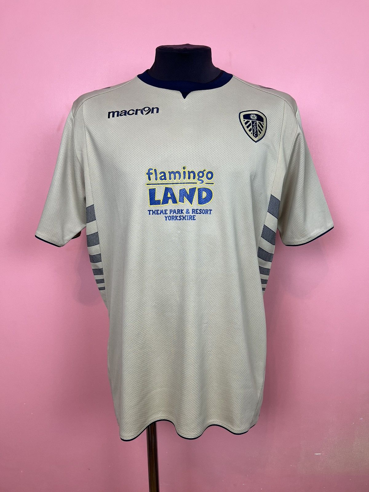 Macron × Soccer Jersey Macron soccer jersey leeds united football | Grailed