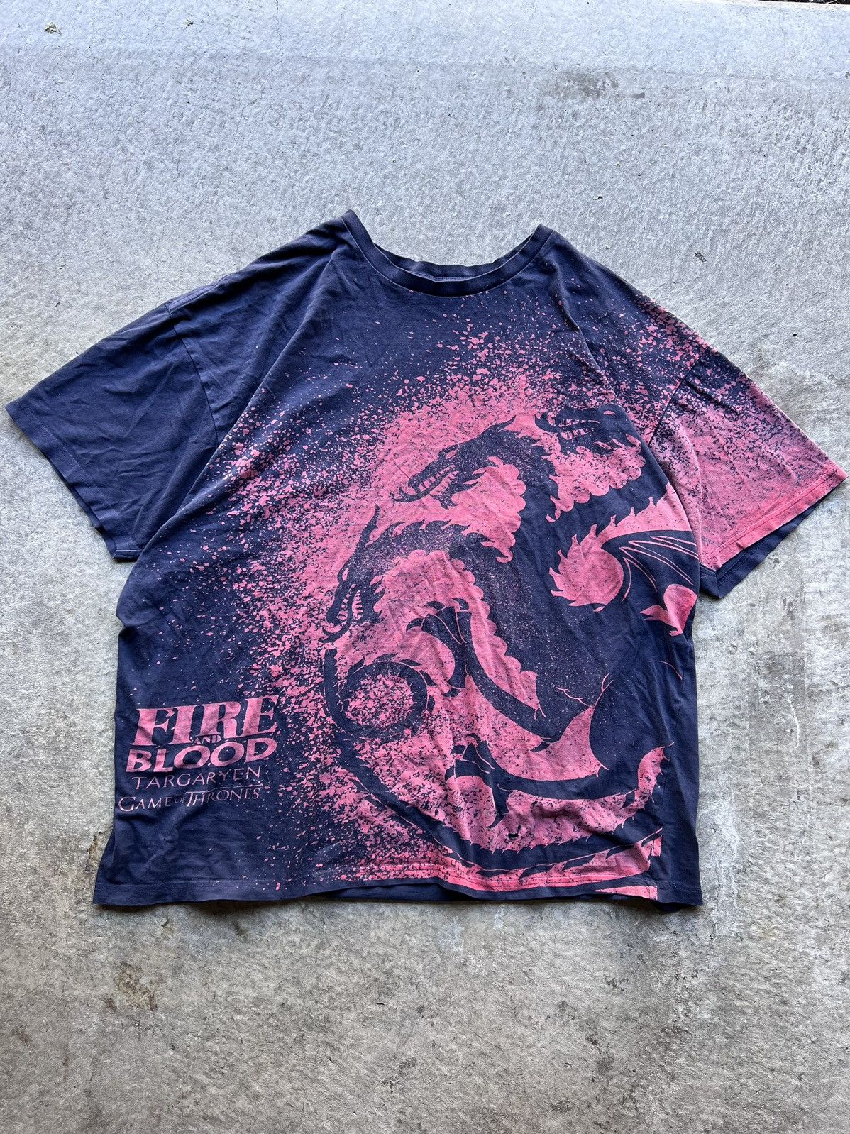 Art × Rare × Vintage CRAZY VINTAGE Y2K STYLE GAME OF THRONES DRAGON TEE | Grailed