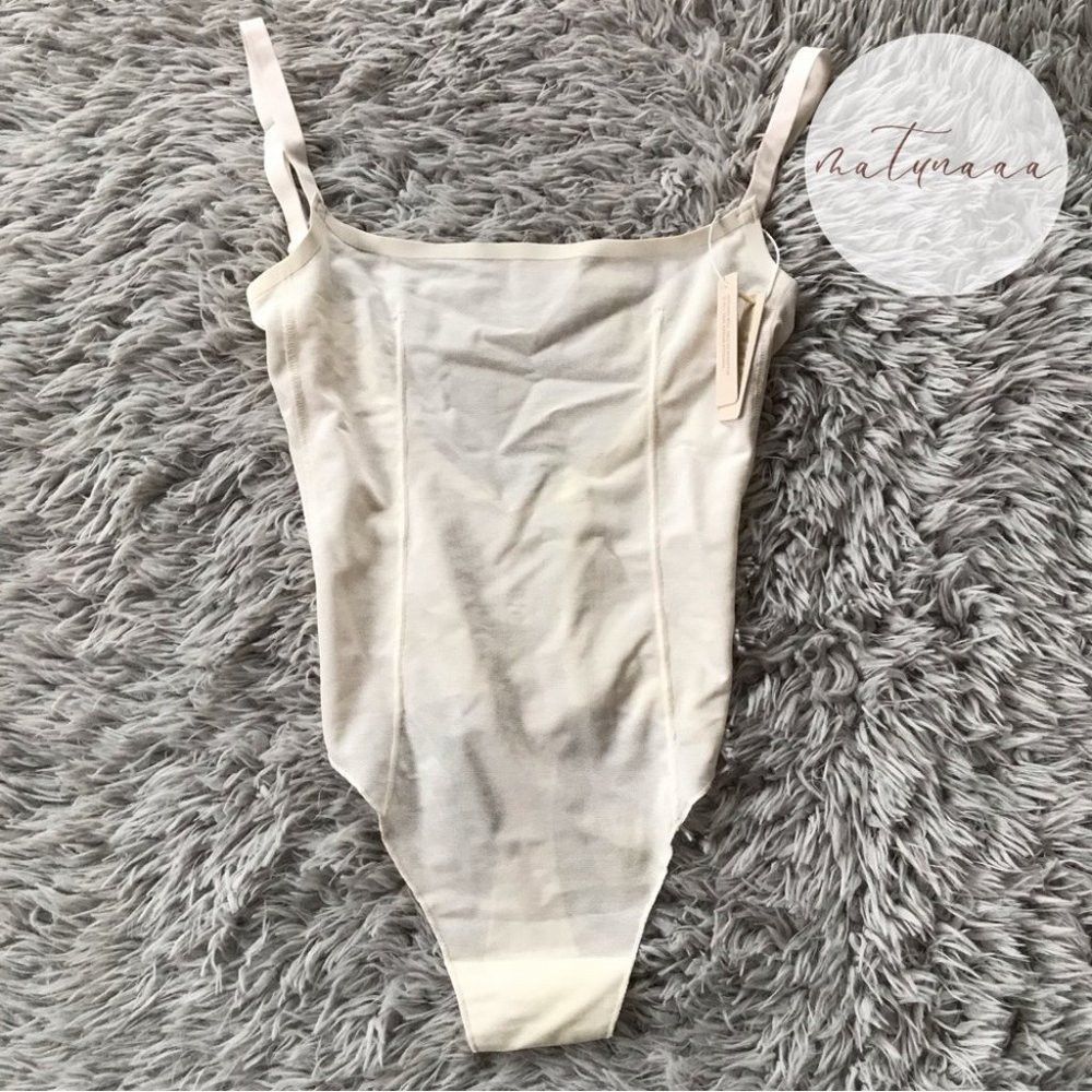 SKIMS Skims Power Mesh Bodysuit in Marble XXS | Grailed