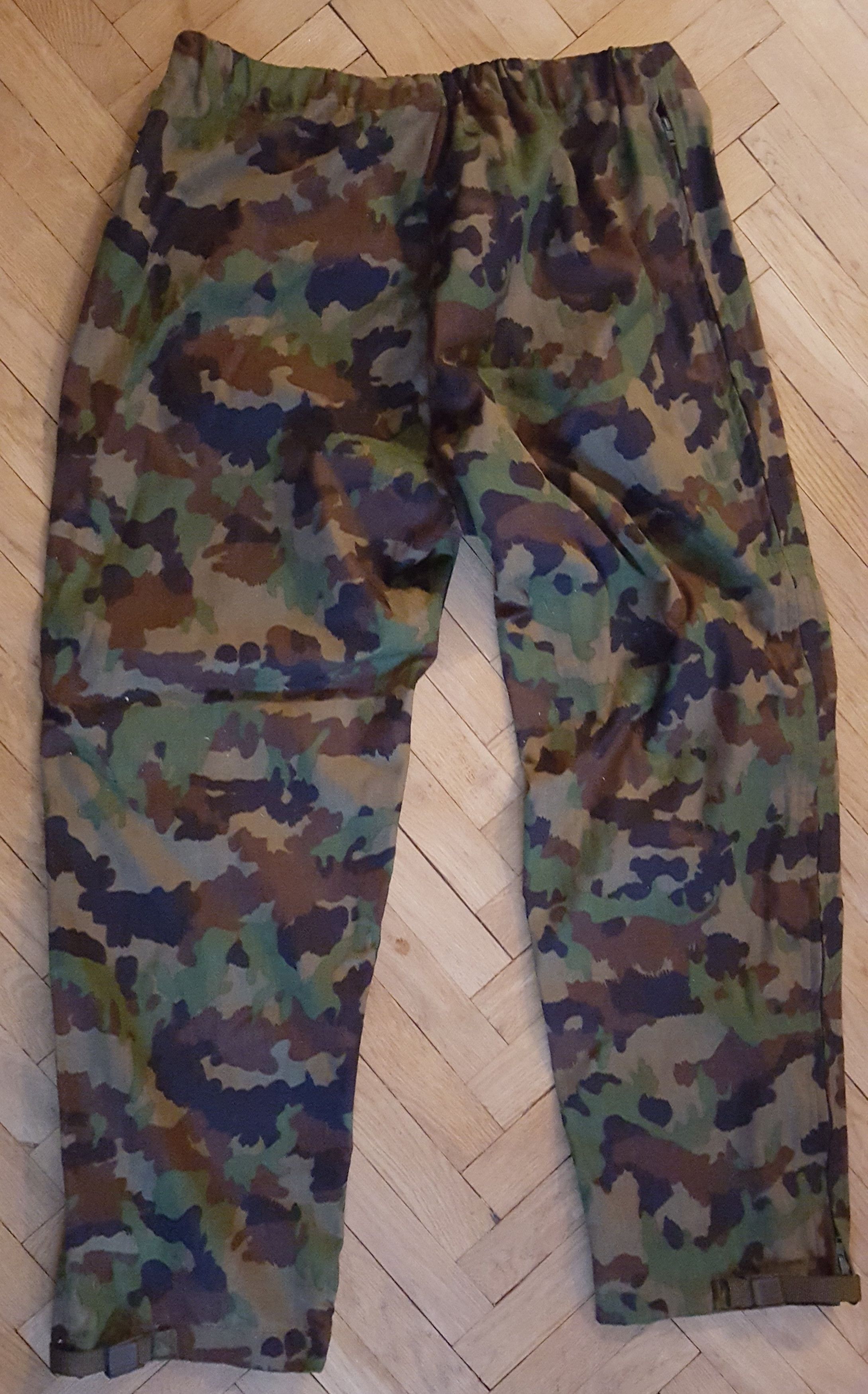 Military Vintage Swiss TAZ-90 Camo Combat Trousers | Grailed