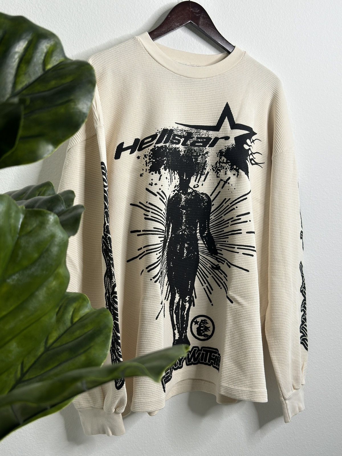 HELLSTAR Hellstar Studios Victory Thermal Cream | Grailed