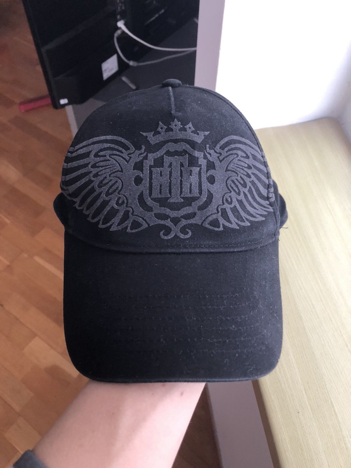 Disney × Vintage DISNEY HOLLYWOOD TOWER HOTEL 1929 VINTAGE QUALITY HAT ...