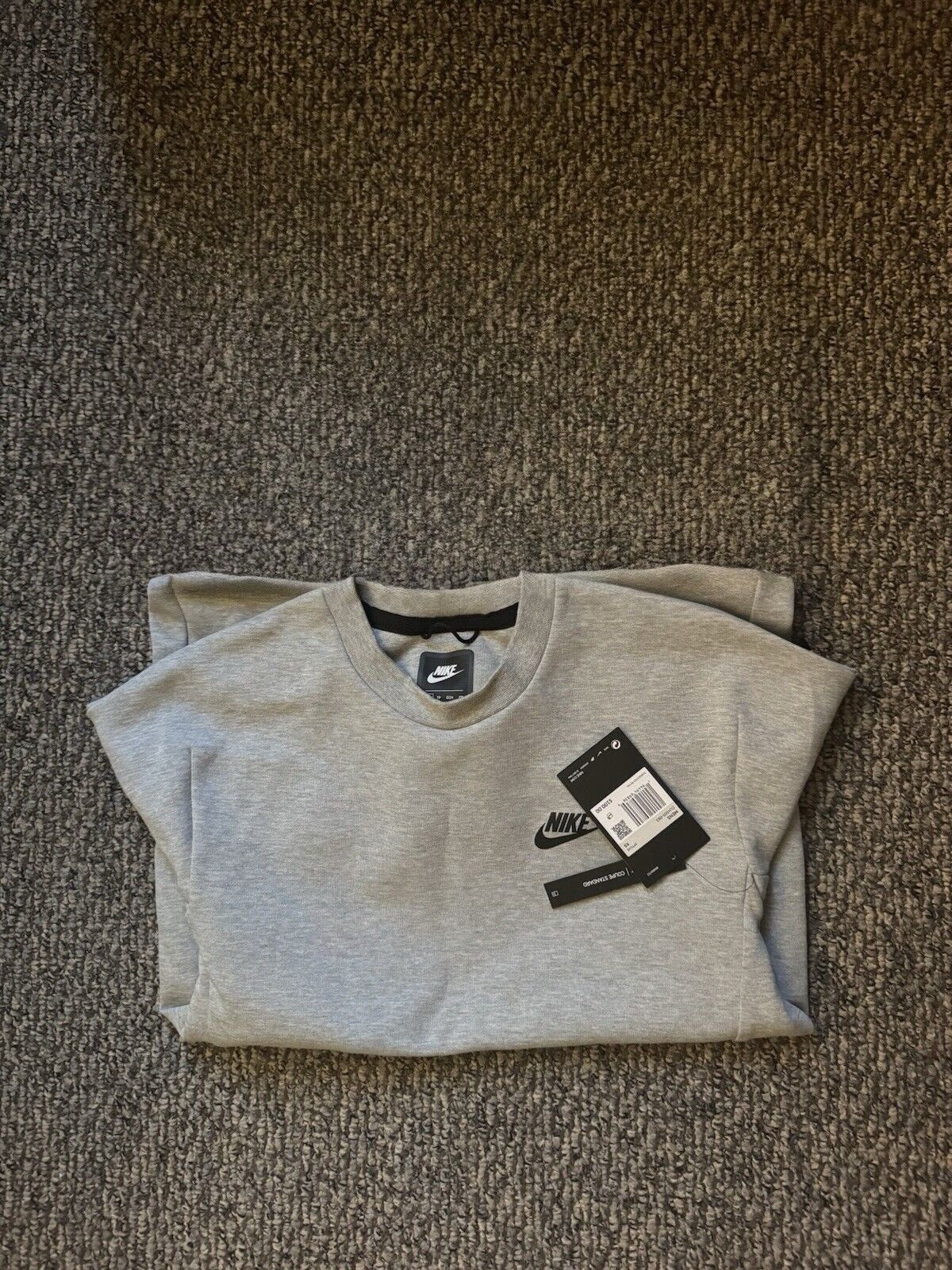 Nike Nike Tech Fleece Crewneck Size | Grailed