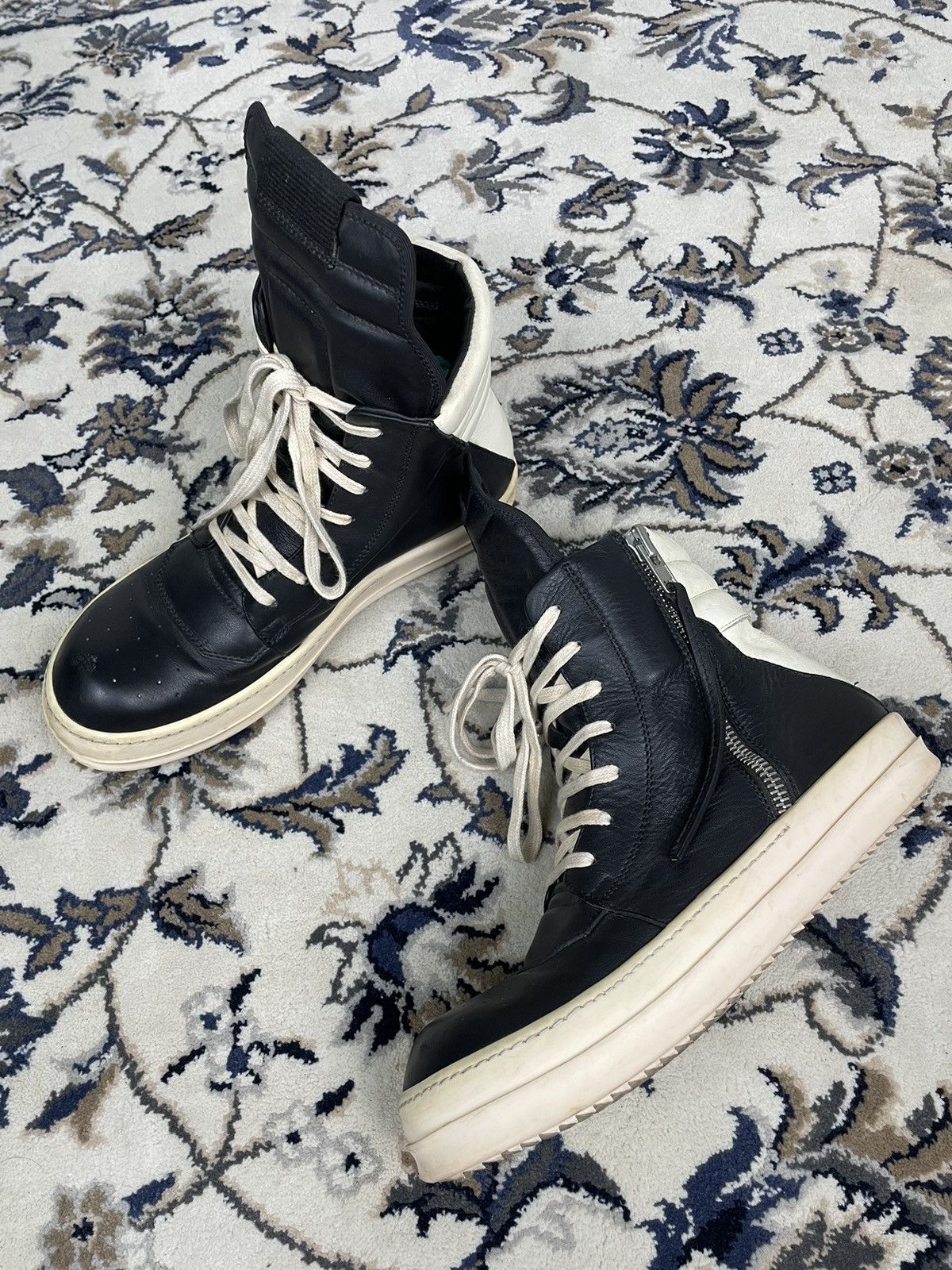 Rick Owens SS16 Rick Owens Cyclops Black/Milk Geobaskets | Grailed