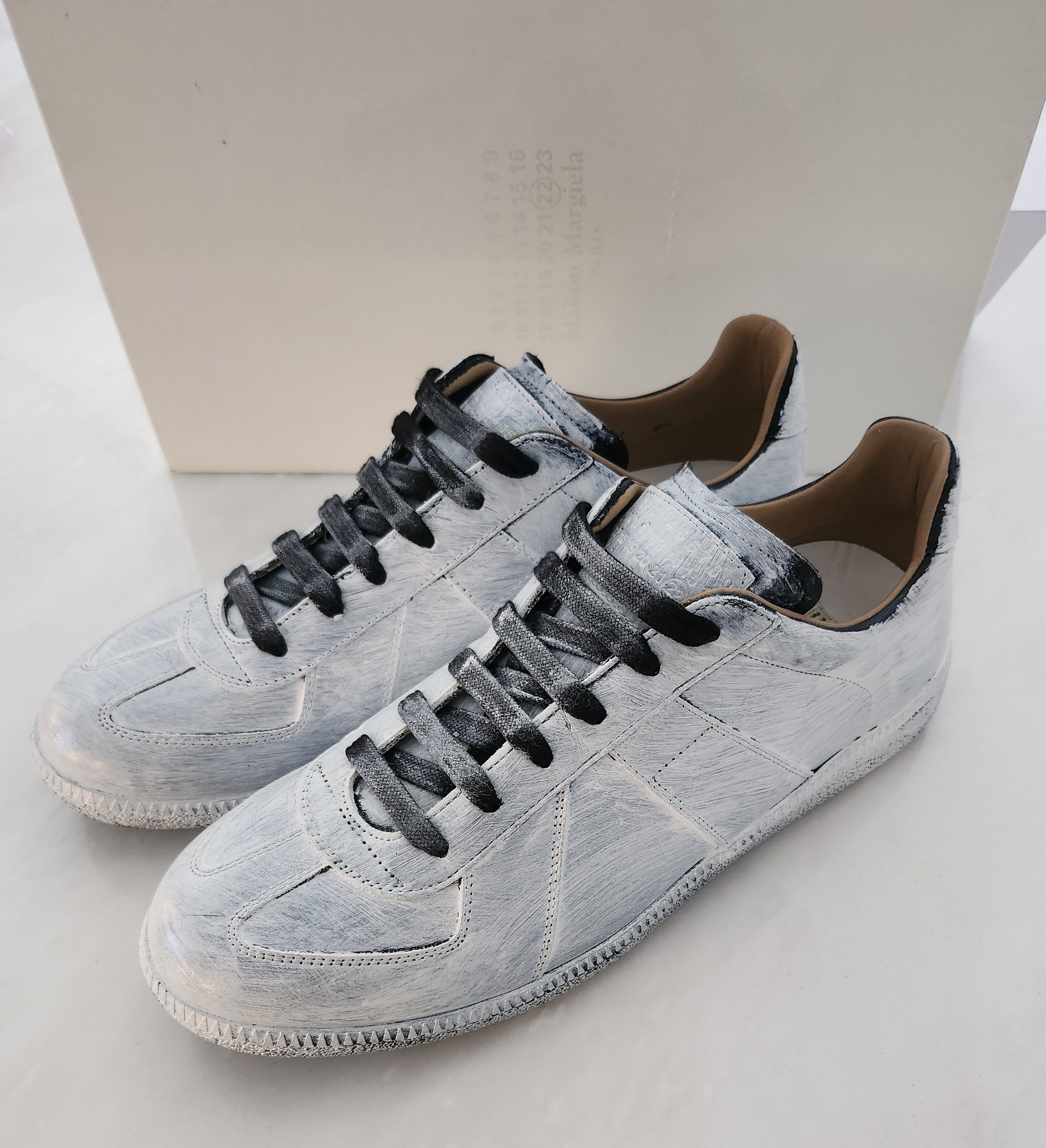 Maison Margiela Maison Margiela Replica Bianchetto Painted Gat size 43. ...