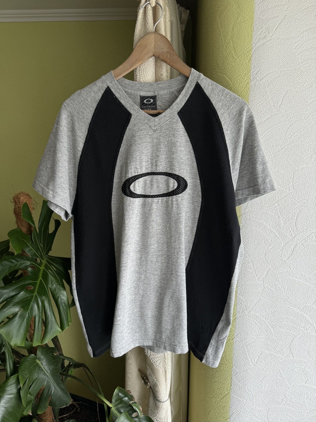 Oakley × Streetwear × Vintage Vintage Oakley Software Big Logo T-Shit ...