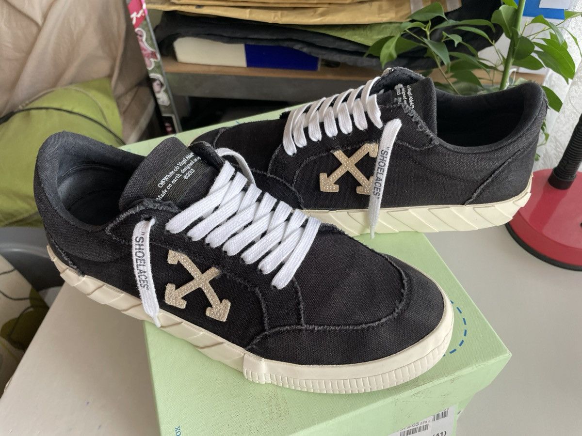 Off-White × Virgil Abloh Off-White Vulcanized Canvas 41 Arrow Logo Low ...