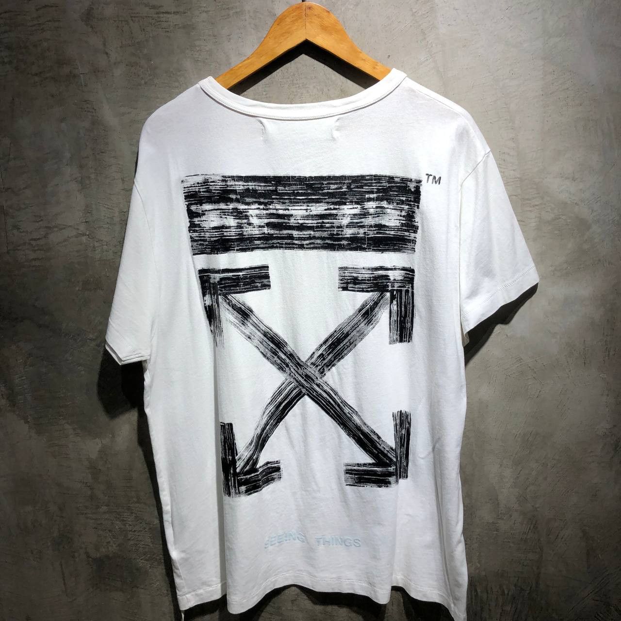 Off-White Off-white acrylic arrows tee | Grailed
