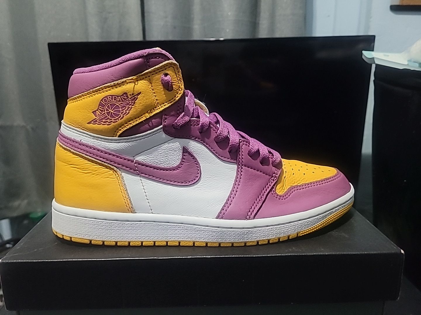 Jordan Brand Jordan 1 "Brotherhood" | Grailed