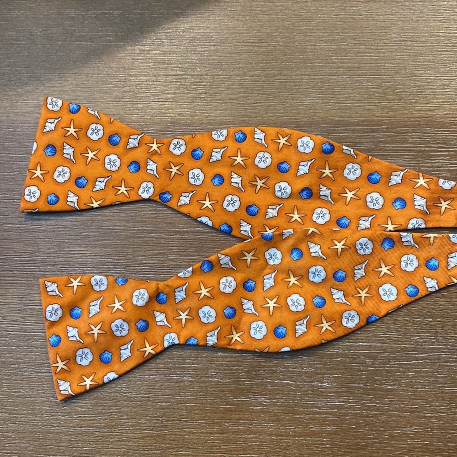 Countess Mara Countess Mara 100% silk sea shells bow tie beach wedding ...