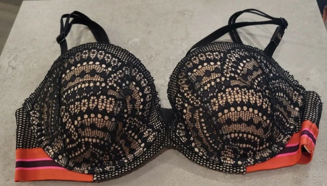 Victoria's Secret Victoria's Secret Very Sexy Multi Crush Black Lace ...